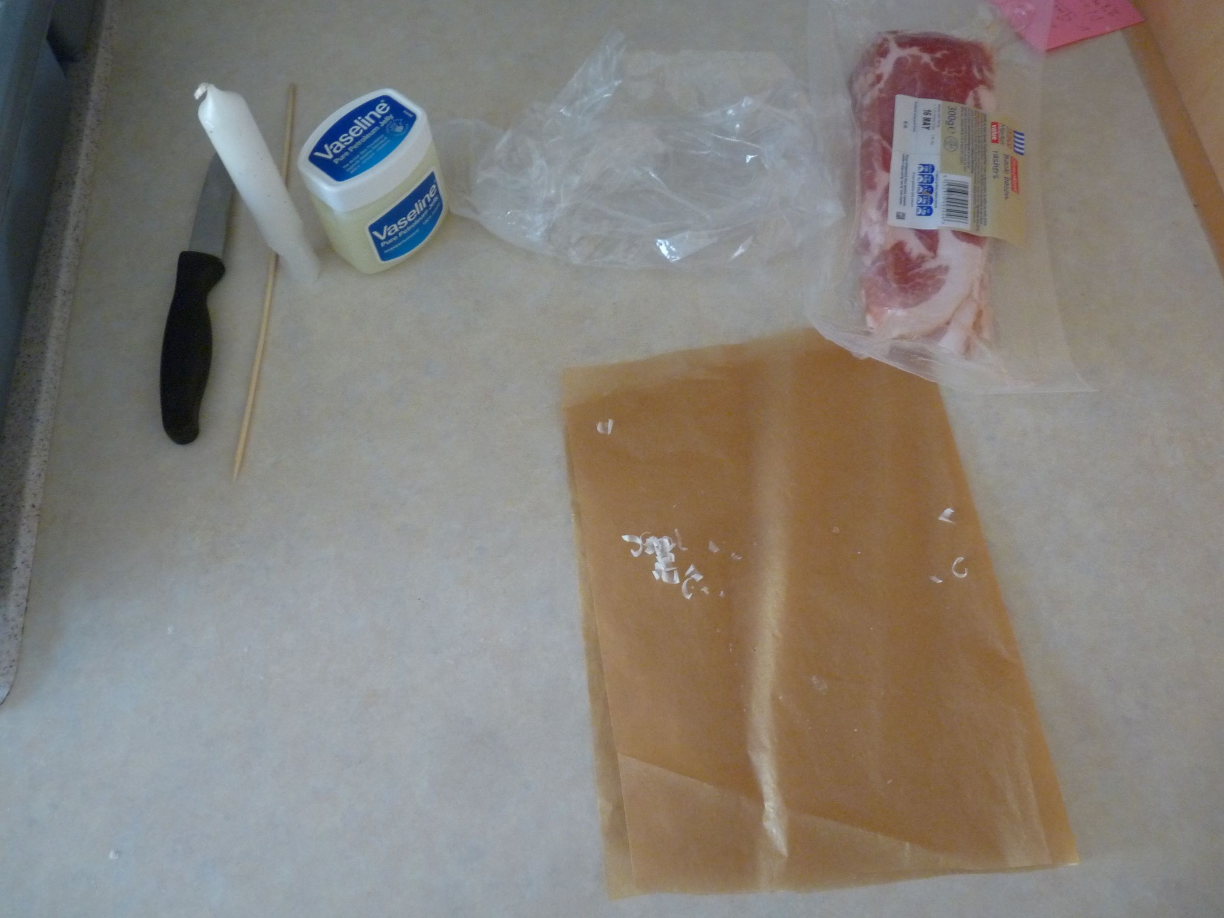 How to Make Bacon Lip Balm : 5 Steps (with Pictures) - Instructables