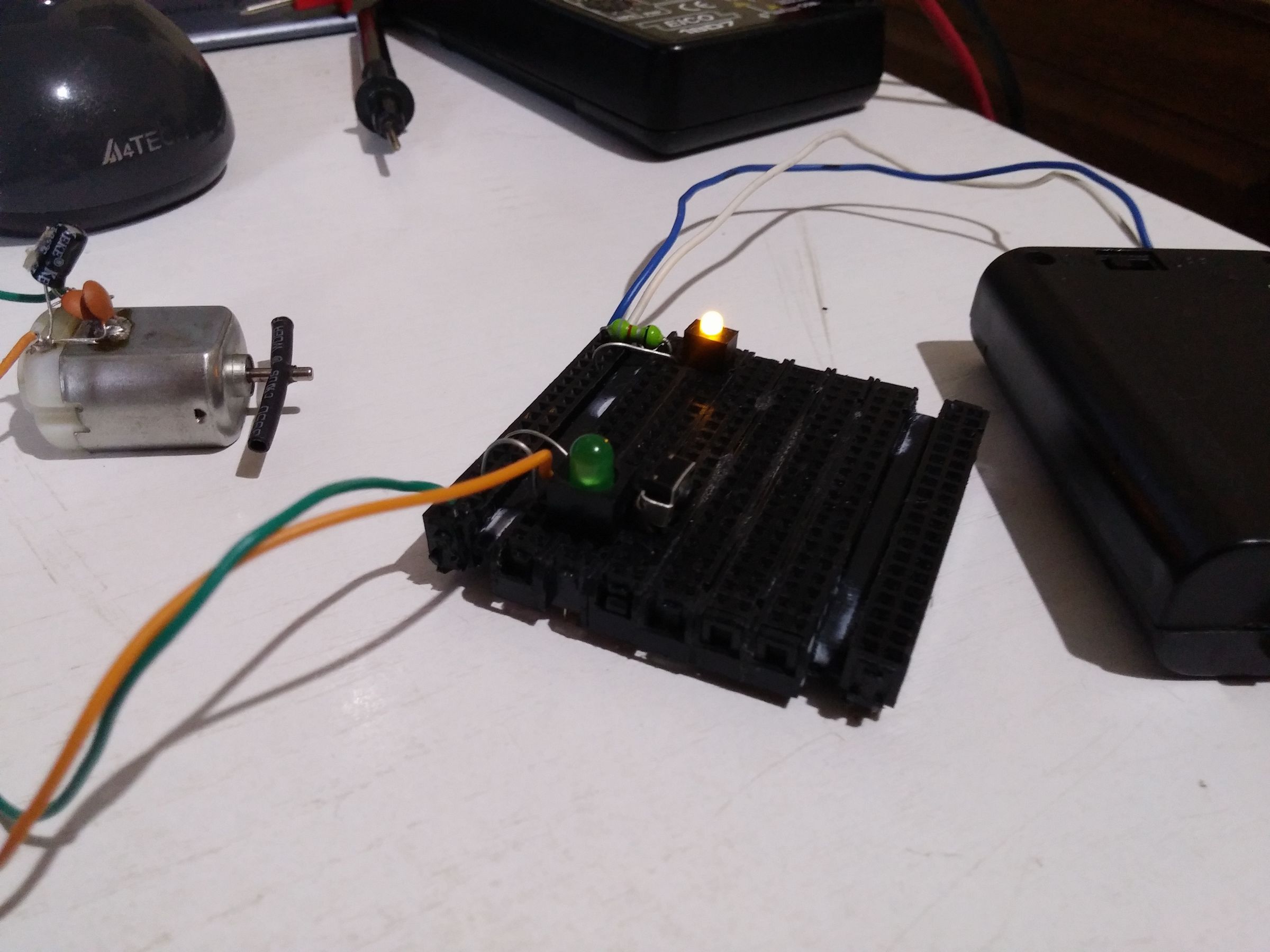 Diy Breadboard From Old IDE Cables : 4 Steps - Instructables