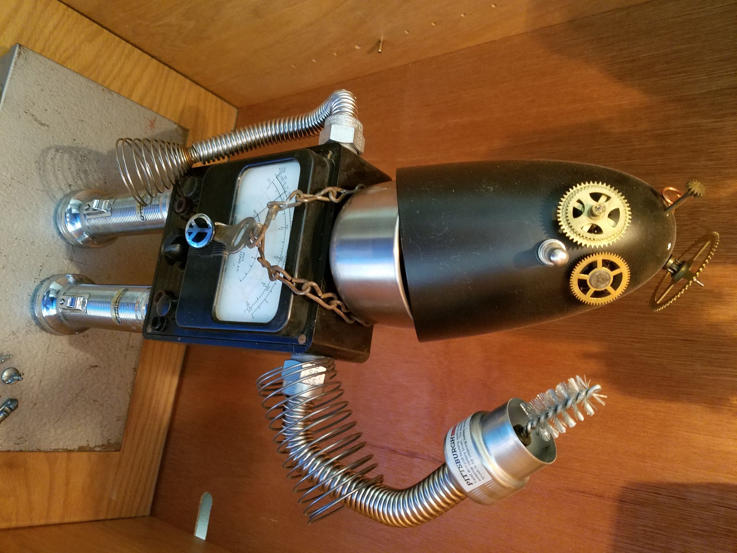 Making a Junkbot : 10 Steps (with Pictures) - Instructables