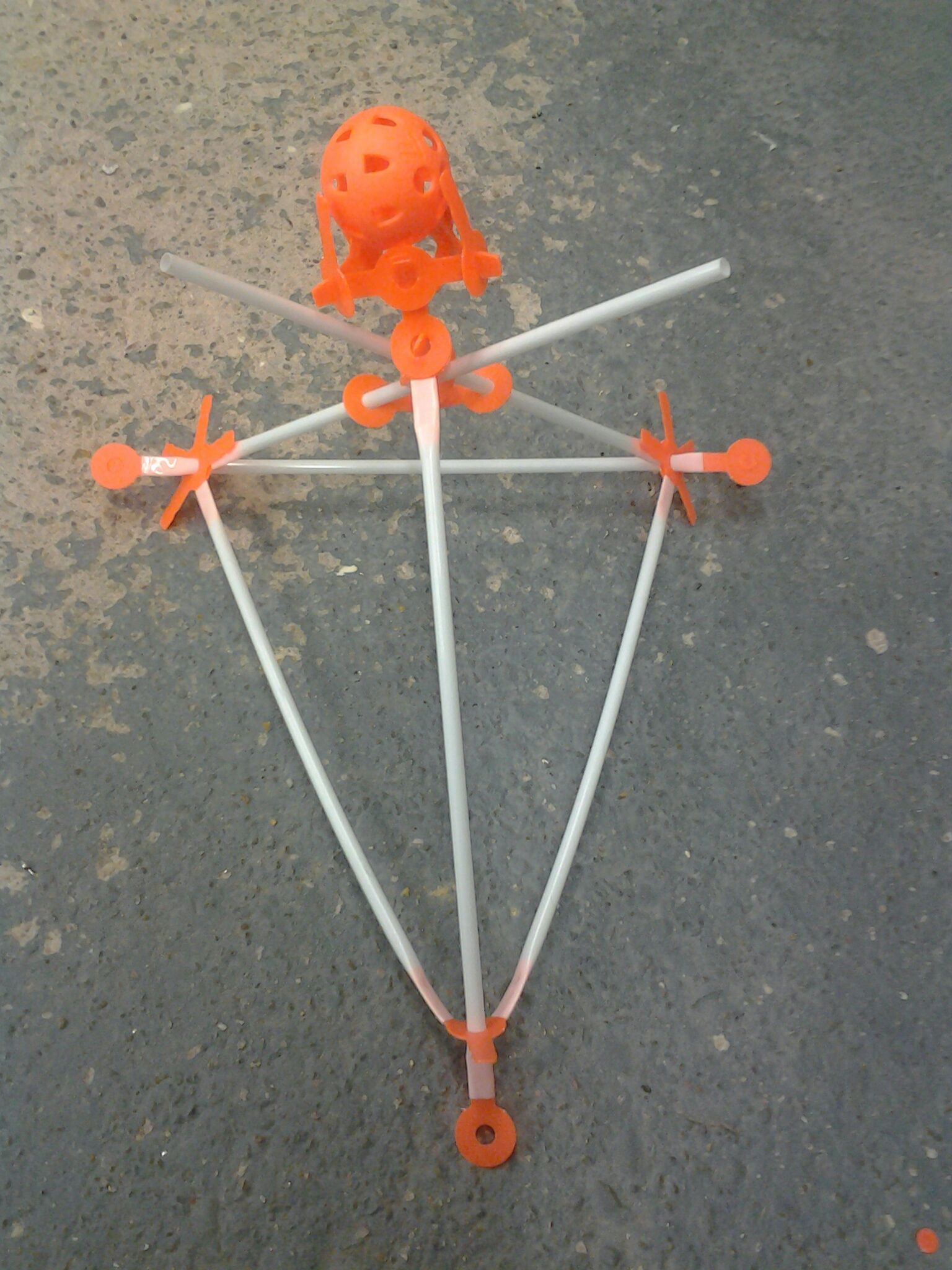 Strawbees Catapult : 14 Steps - Instructables