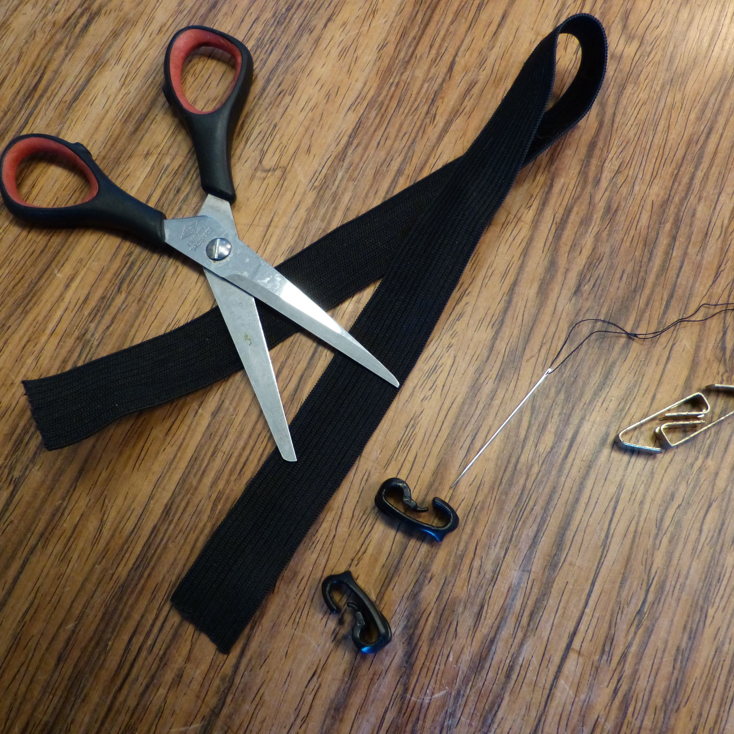 MYOG Trail Gaiters From a Buff : 8 Steps (with Pictures) - Instructables