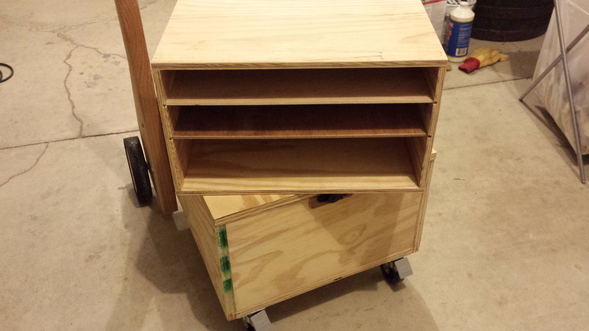 Mobile Toolbox and Work Station : 5 Steps - Instructables