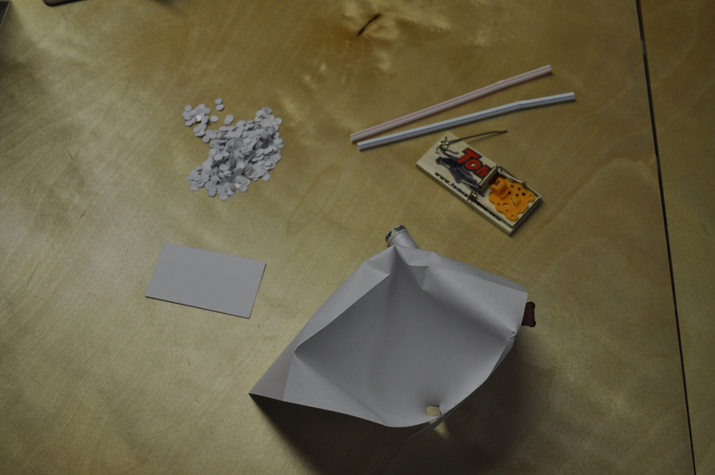 Make a Confetti Trap : 6 Steps - Instructables