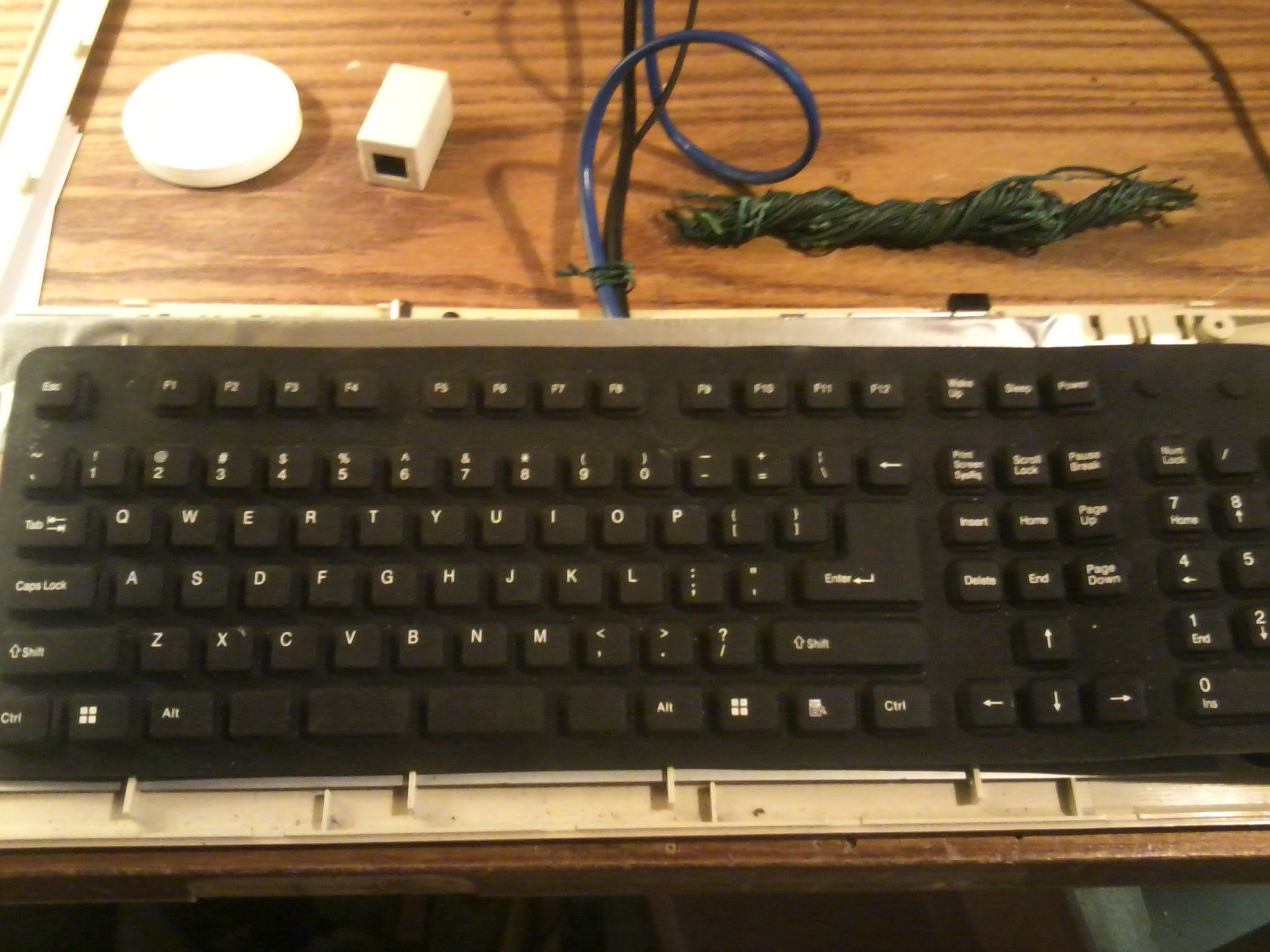 Turn a Keyboard Into a Raspberry Pi Case for Around $20 or Less. : 18 ...