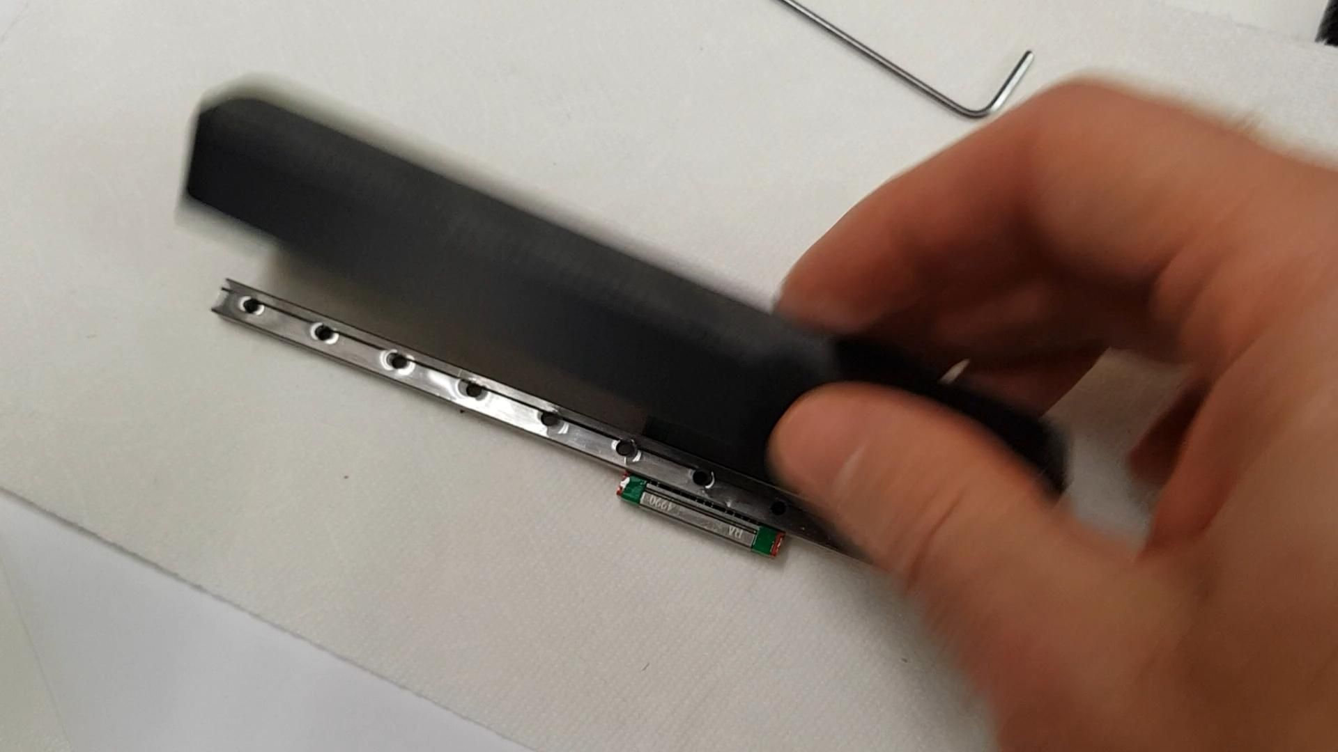 How to Clean Linear Rails : 3 Steps - Instructables