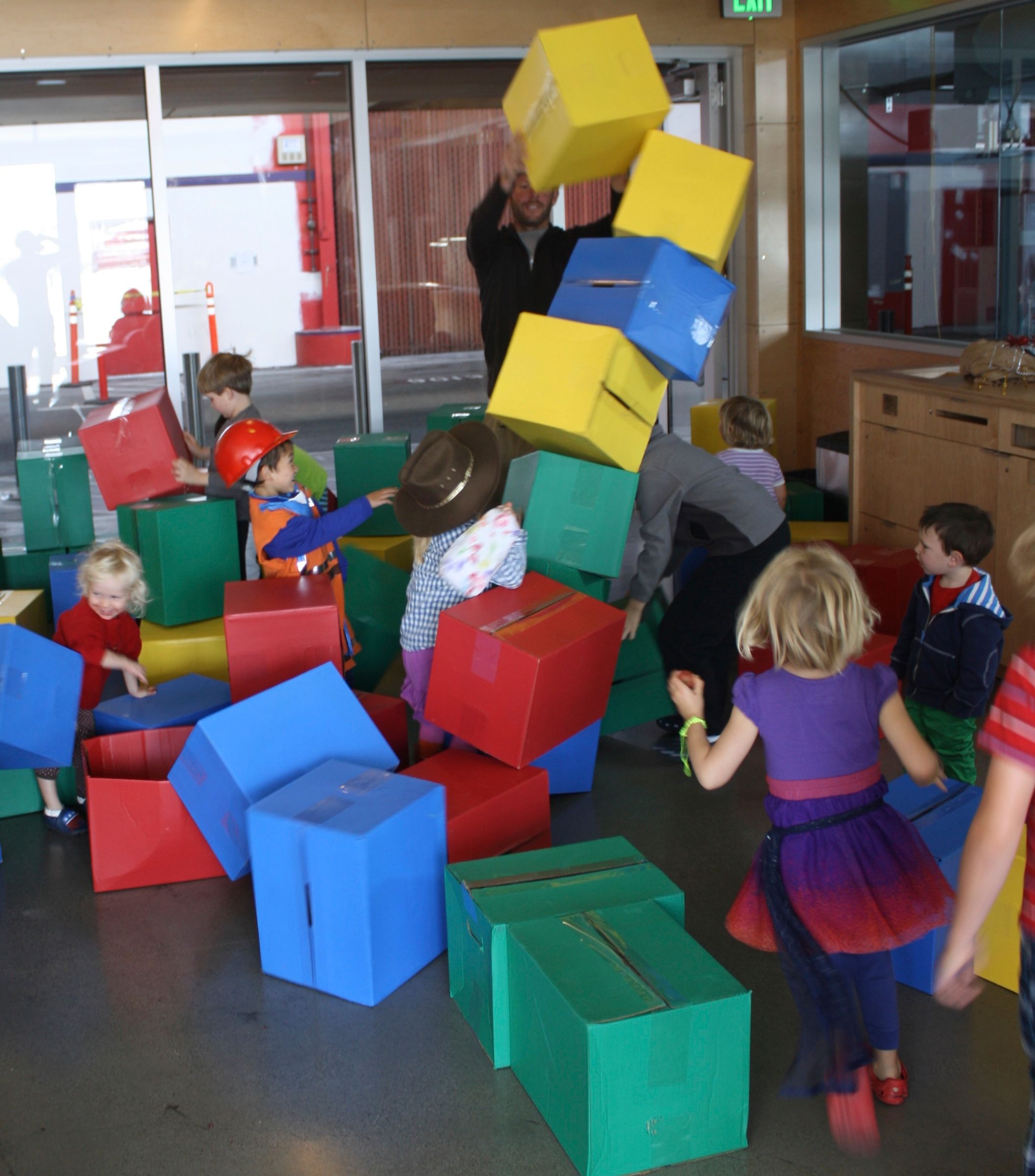 Giant Cardboard LEGO Blocks : 8 Steps (with Pictures) - Instructables