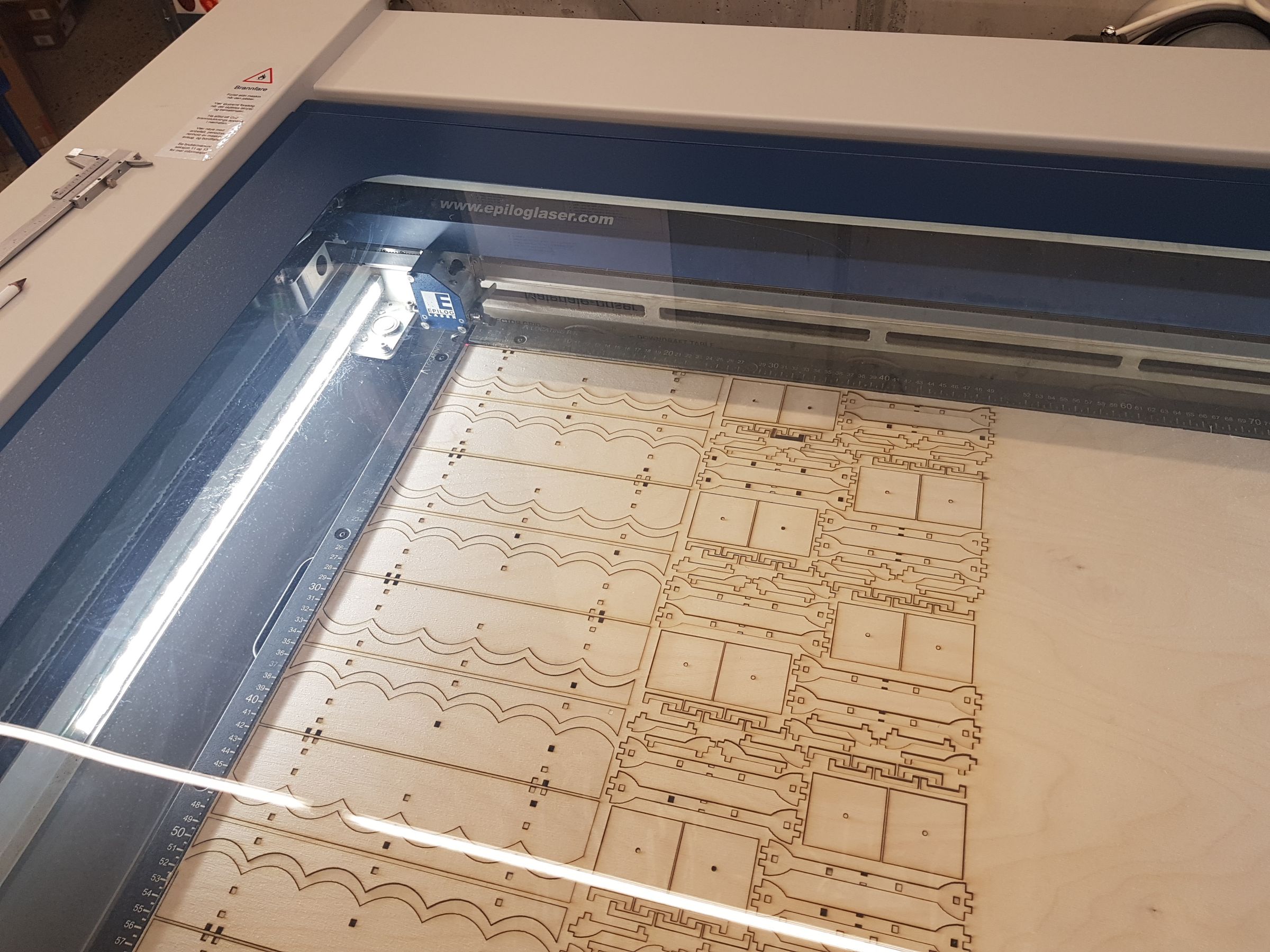 Squaring the Wheel – a Perfectly Rolling Car With Square Wheels : 9 ...