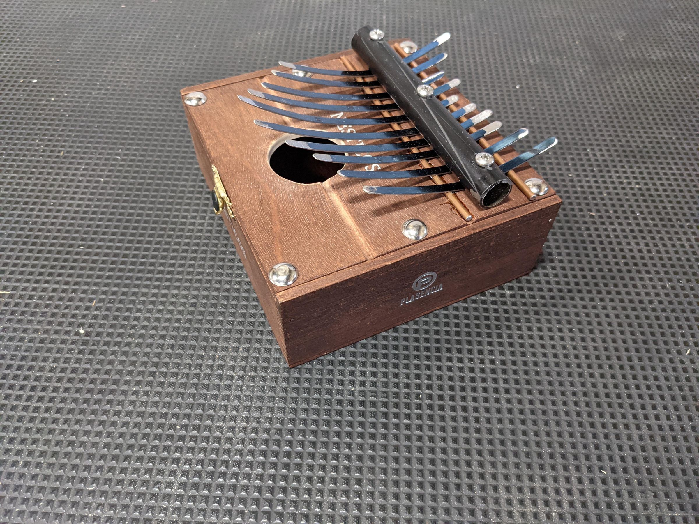 Electric Cigar Box Kalimba : 9 Steps (with Pictures) - Instructables
