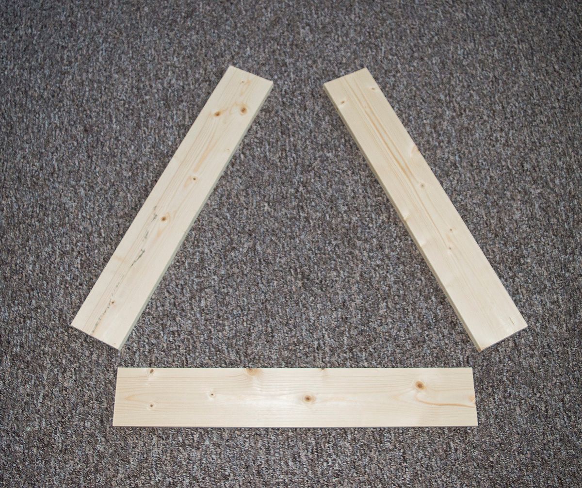 Easy Triangle Shelf : 4 Steps (with Pictures) - Instructables