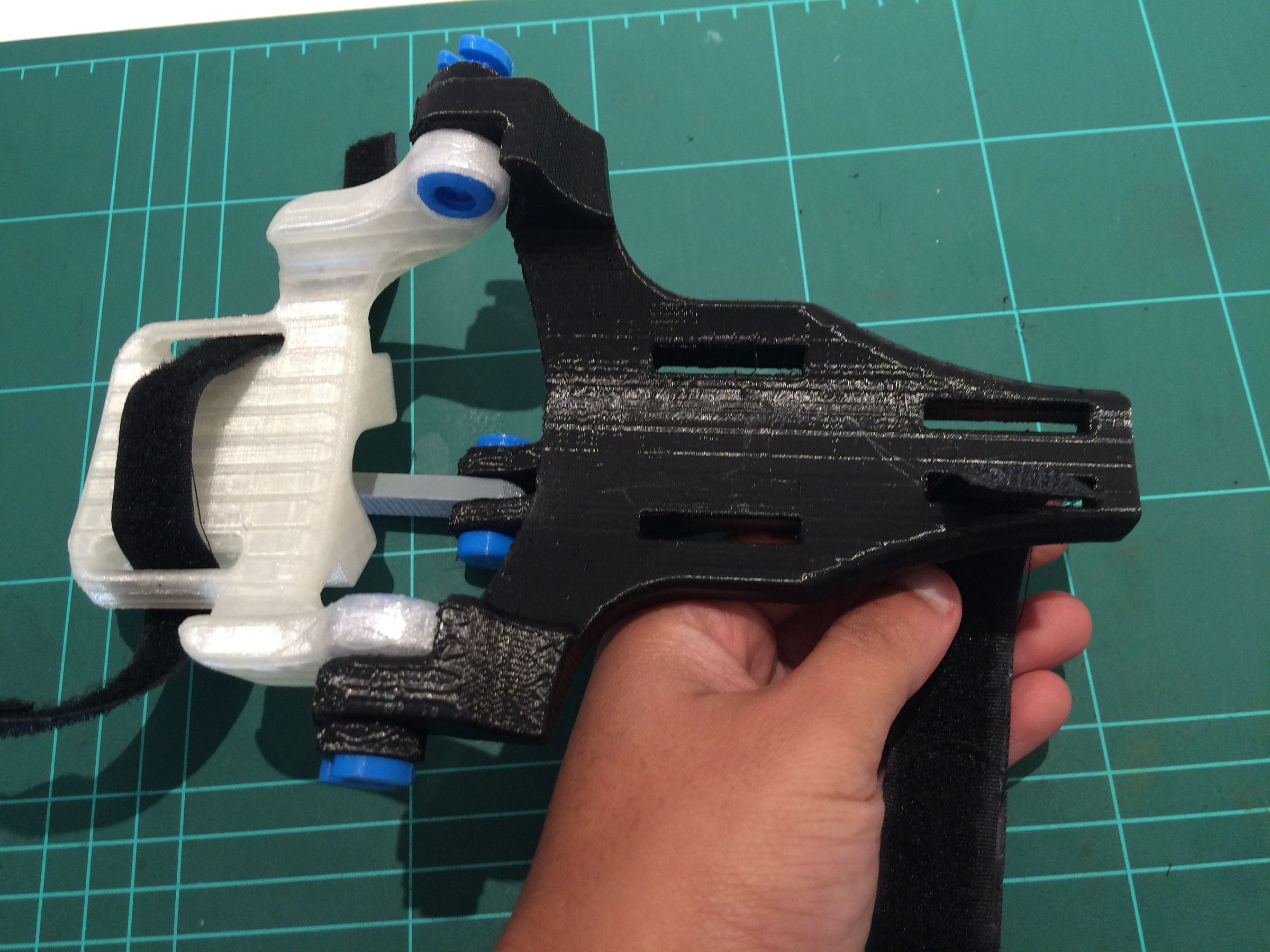 Black Ram Hand (Robotic/Prosthetic Hybrid) : 8 Steps (with Pictures ...