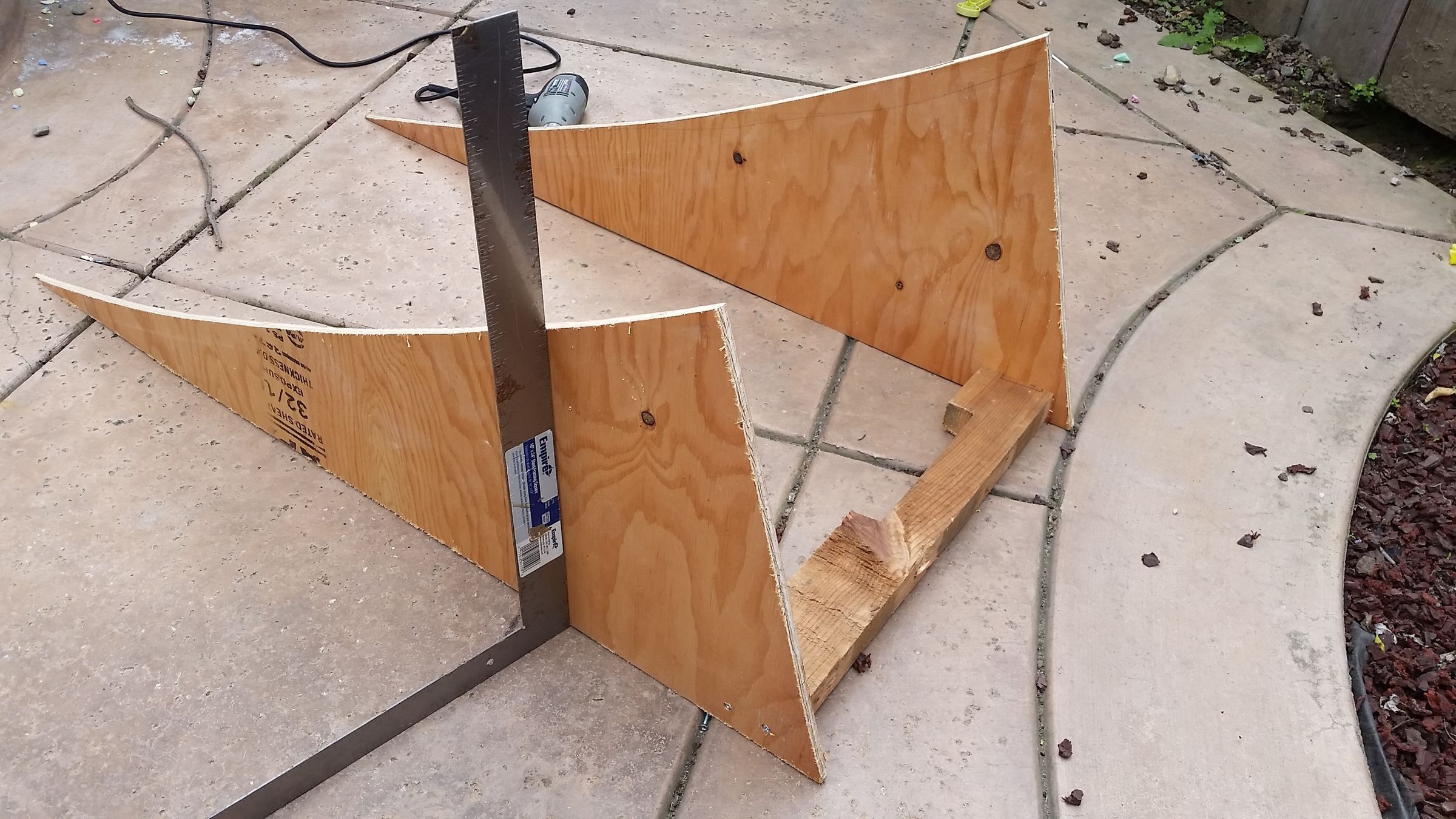 Kicker Ramp Made From Old Wooden Pallet : 7 Steps - Instructables