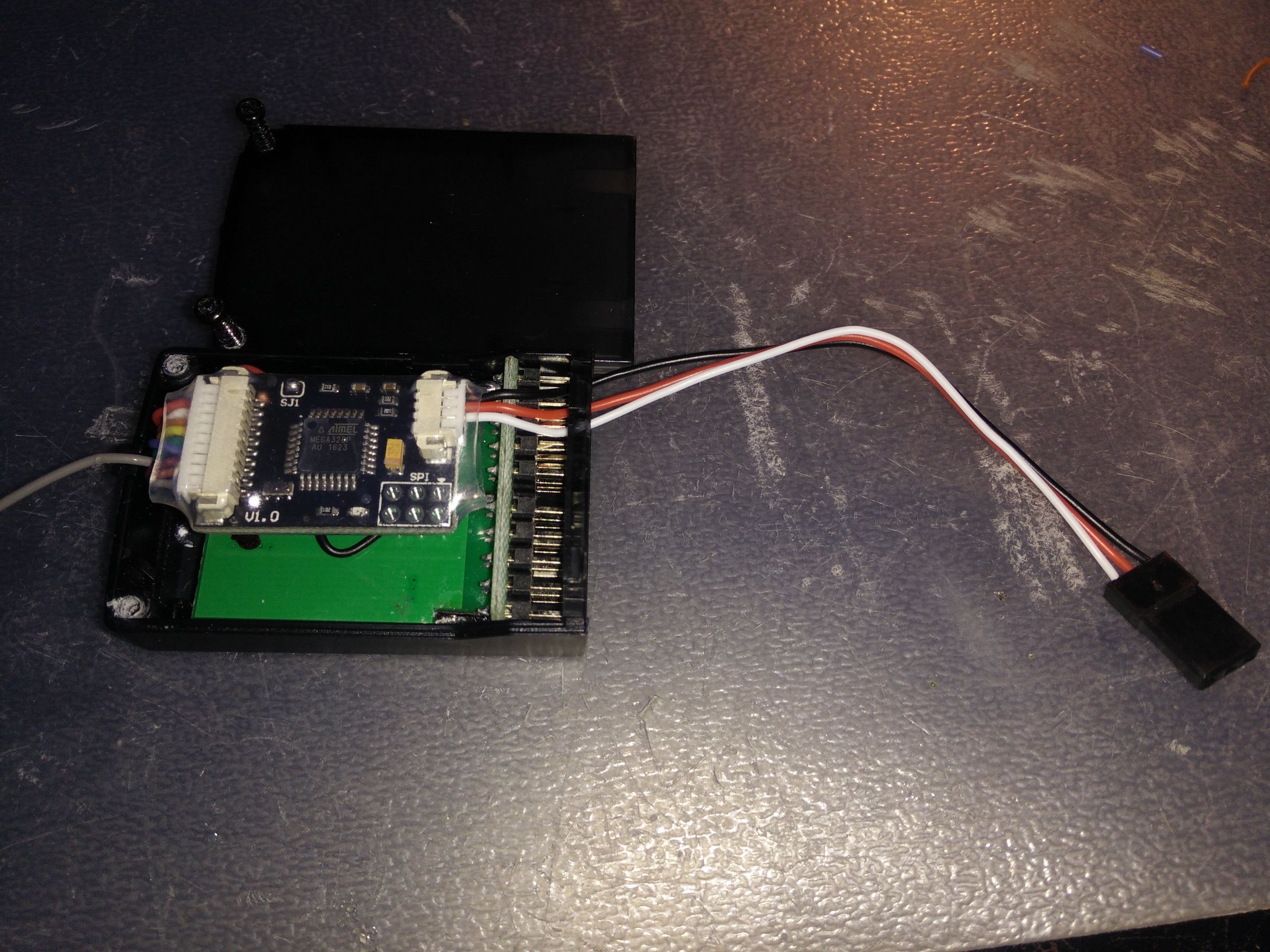 Turnigy 9X 2.4GHz 8Ch Receiver (V2) PWM to PPM : 5 Steps - Instructables