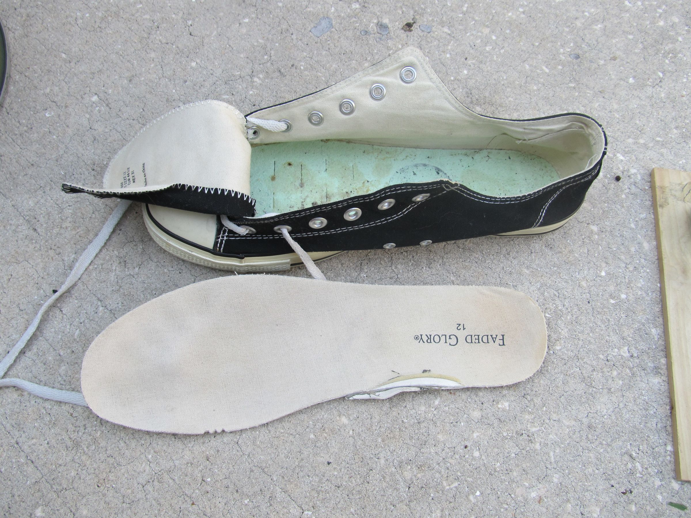 Easy Monster Platform Shoes : 4 Steps - Instructables