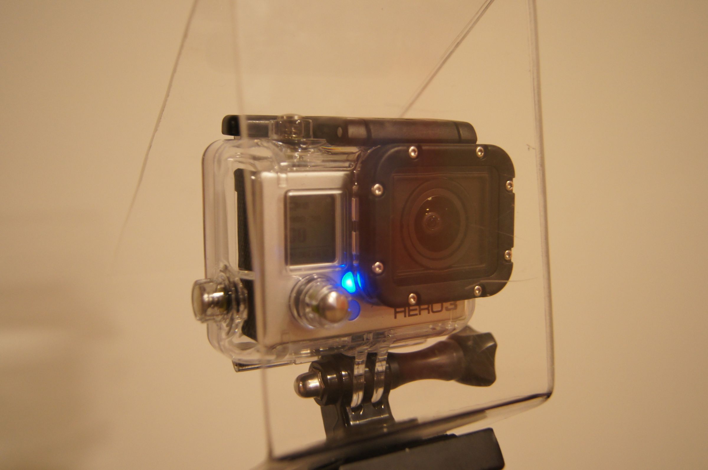 How to Properly Cut, Drill and Bend Plexiglas to Make a Multi-use Gopro ...