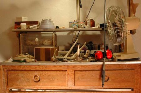 How to Carve Bone Jewelry: Tools and Materials : 4 Steps (with Pictures ...