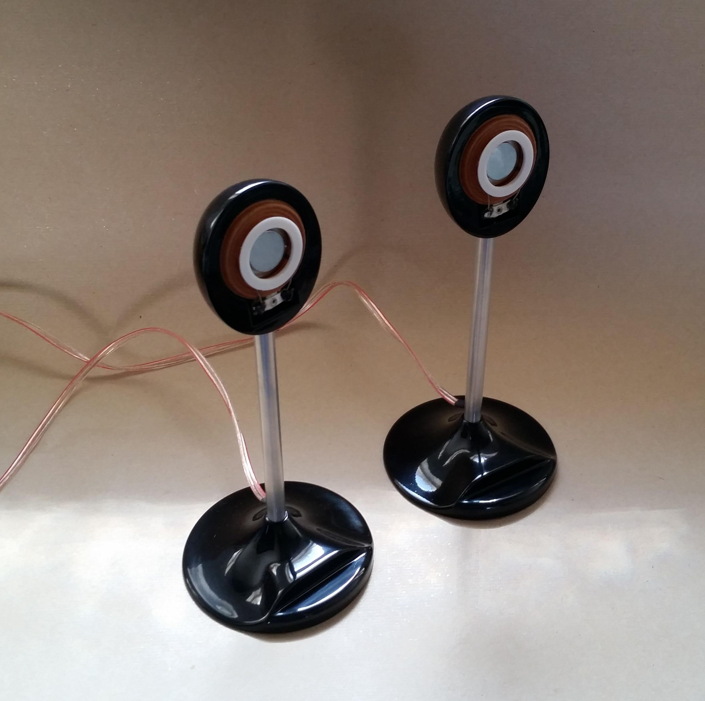 Plywood DML Speakers : 12 Steps (with Pictures) - Instructables