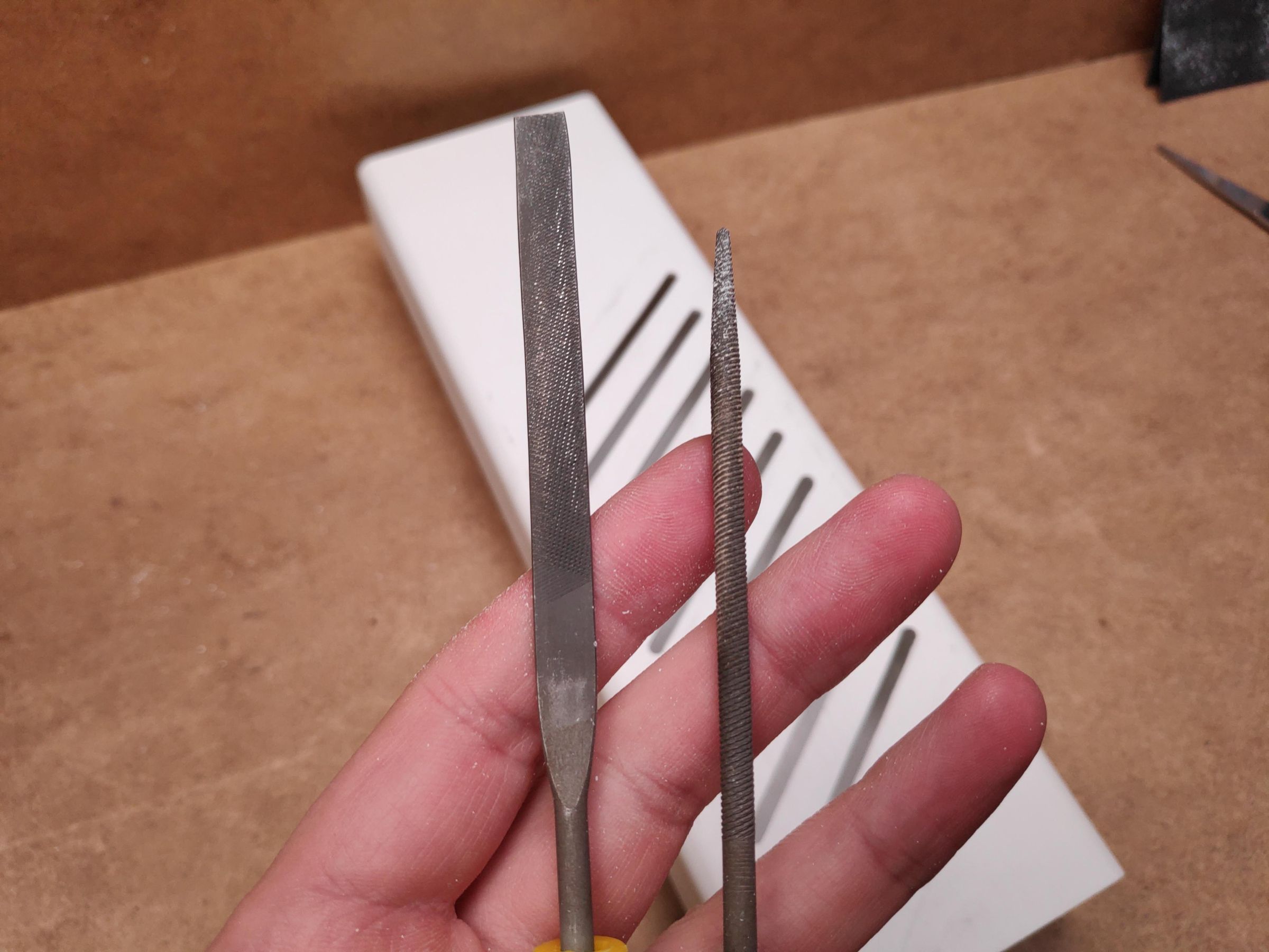 Modern Brushed-Aluminum-Look Tower Lamp (Basic Tools) : 12 Steps (with ...