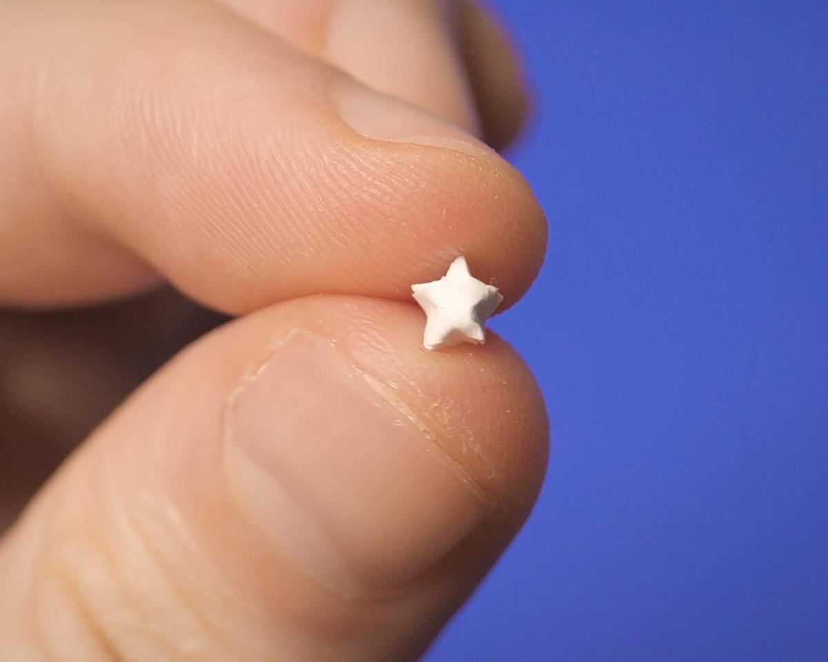 Smallest Origami Paper Star : 5 Steps (with Pictures) - Instructables