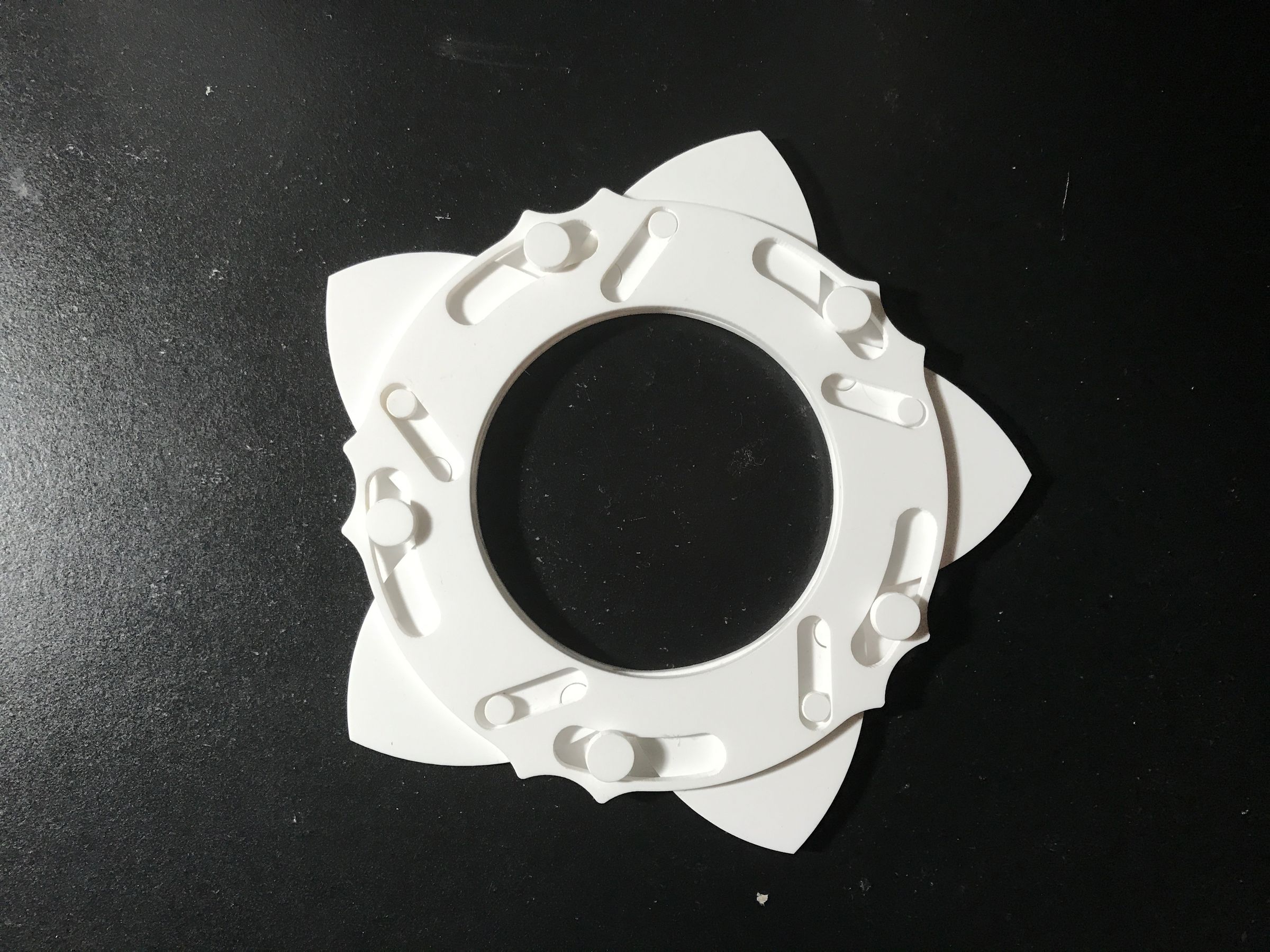 Mechanical Iris Box : 6 Steps (with Pictures) - Instructables