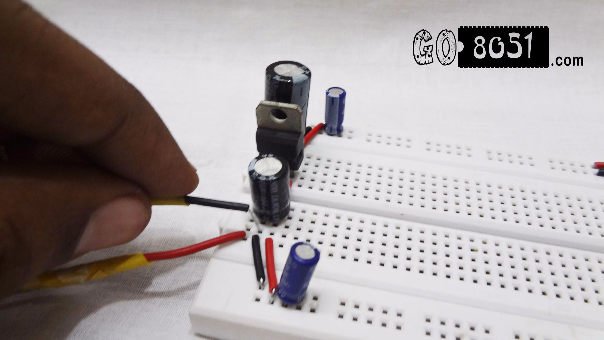 Breadboard 5V Power Stage Tutorial : 5 Steps - Instructables