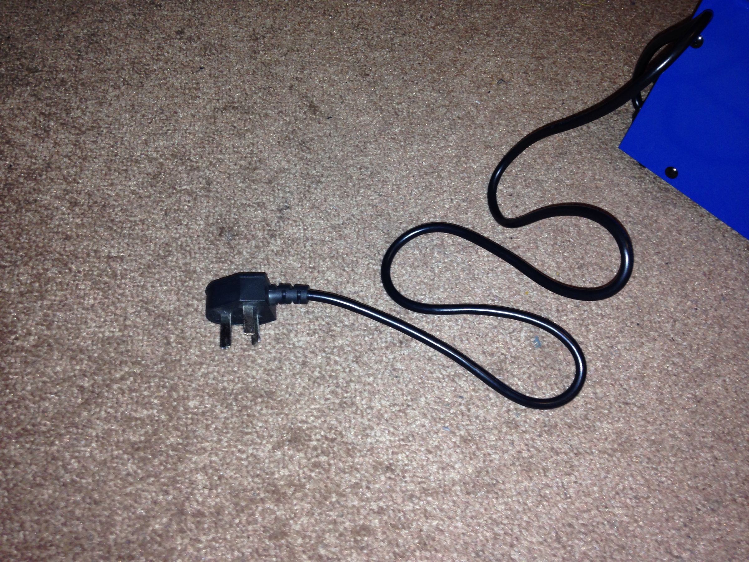 How to Wire / Terminate a UK 13A 3 Pin Plug : 4 Steps - Instructables