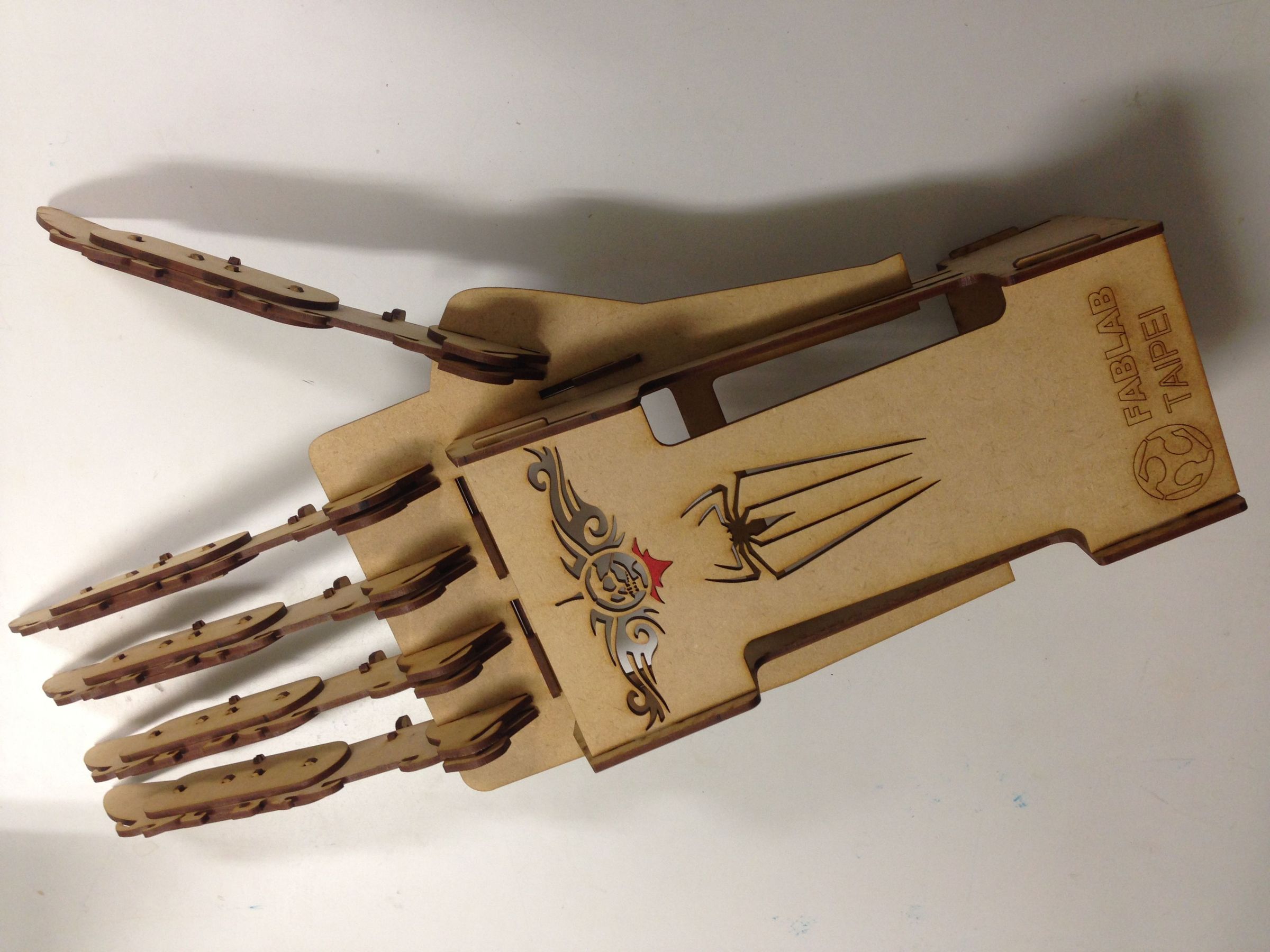 Laser-cut Mechanical Claw : 6 Steps (with Pictures) - Instructables