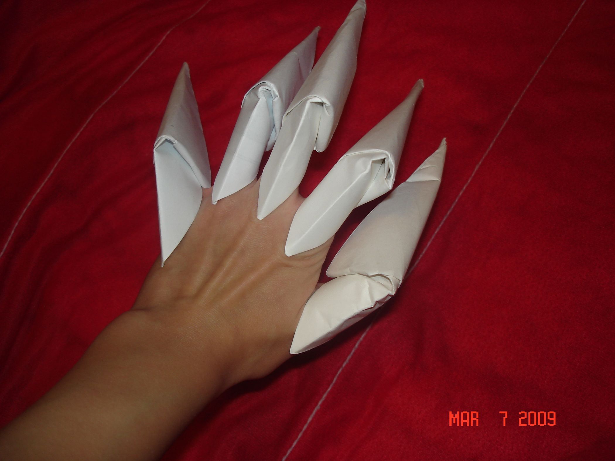 Origami - How to Make a Claw : 9 Steps - Instructables
