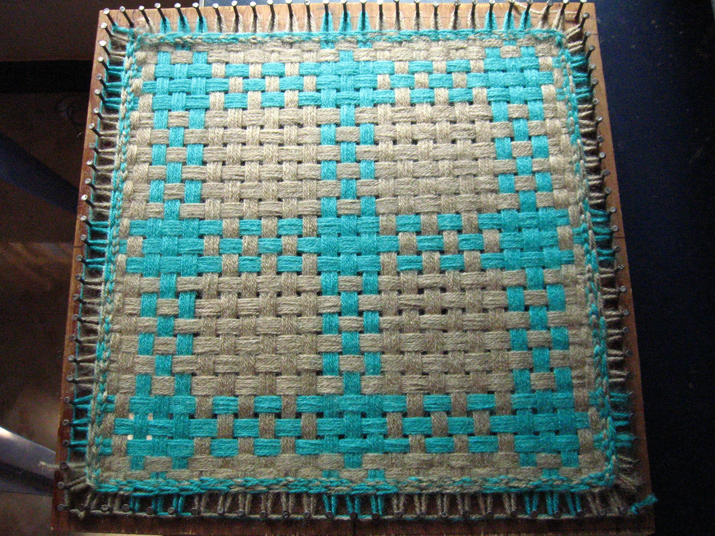 How to Weave a Small Table Mat With Home Made Loom : 13 Steps (with ...