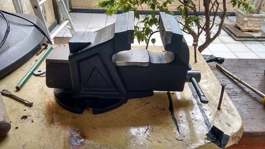 Restoring an Old Vise! : 6 Steps (with Pictures) - Instructables