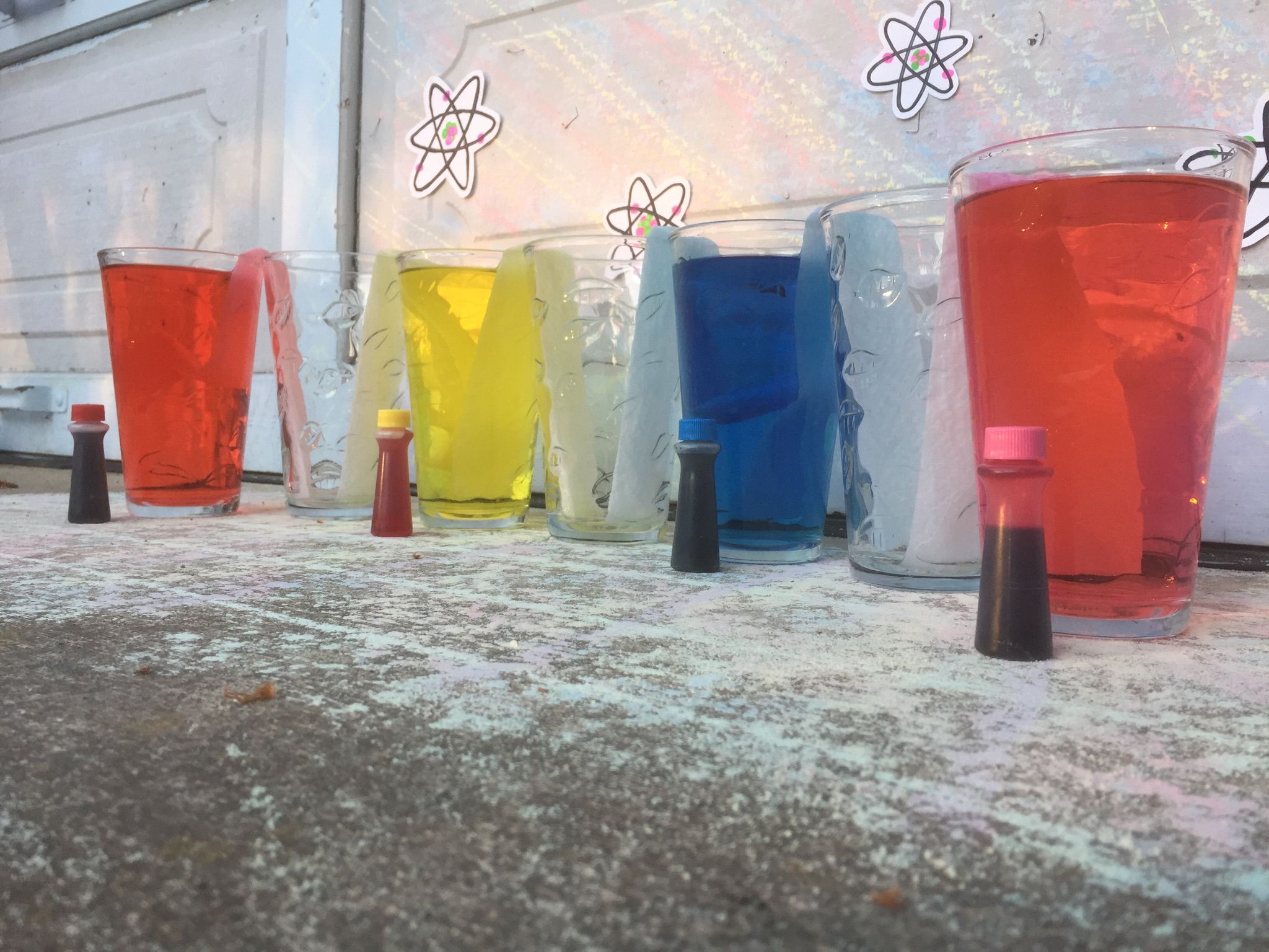 Walking Rainbow // Capillary Action : 7 Steps (with Pictures ...