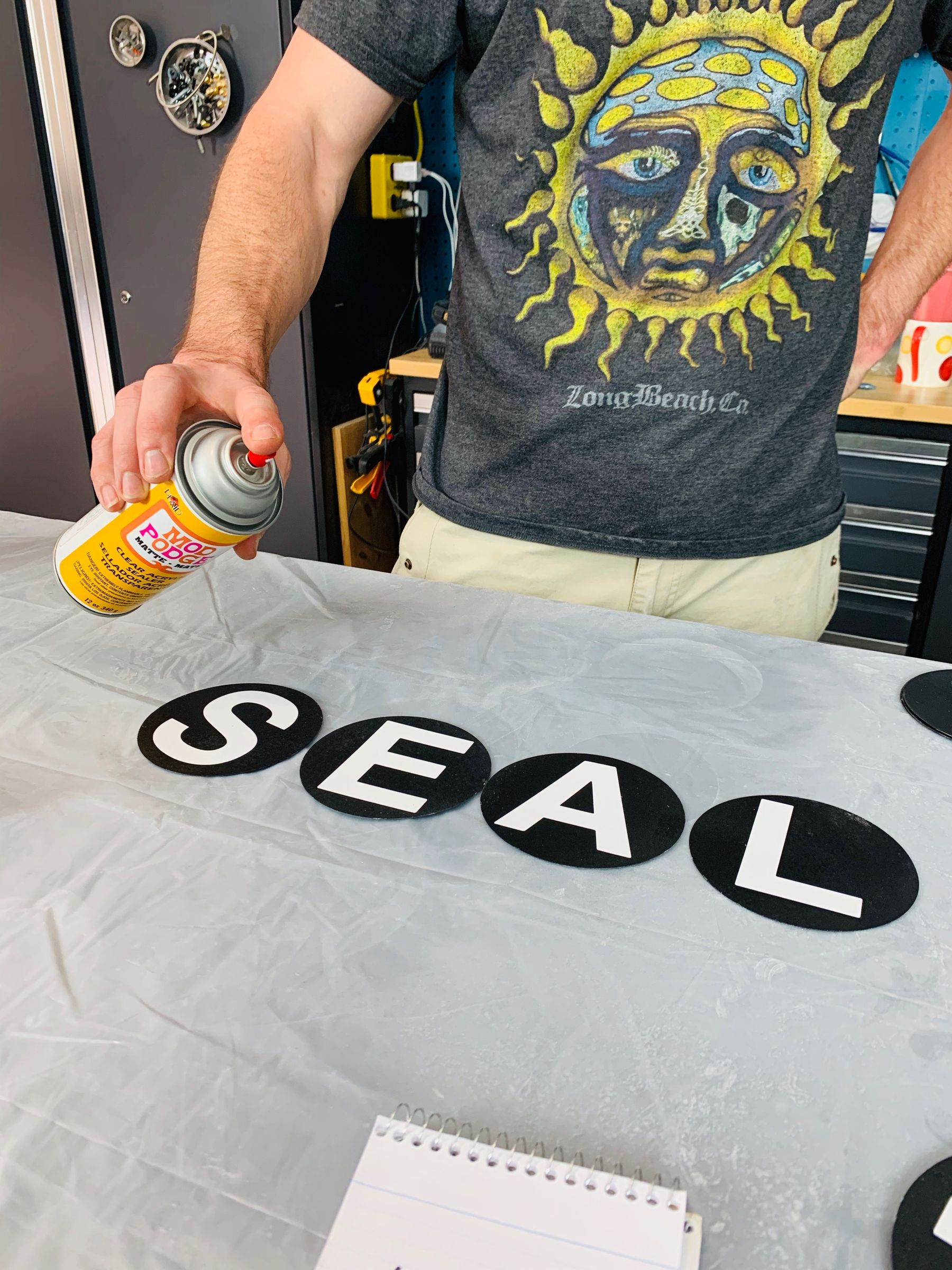 Make a Typewriter Keyboard Wall With Paper + Resin! : 7 Steps (with ...