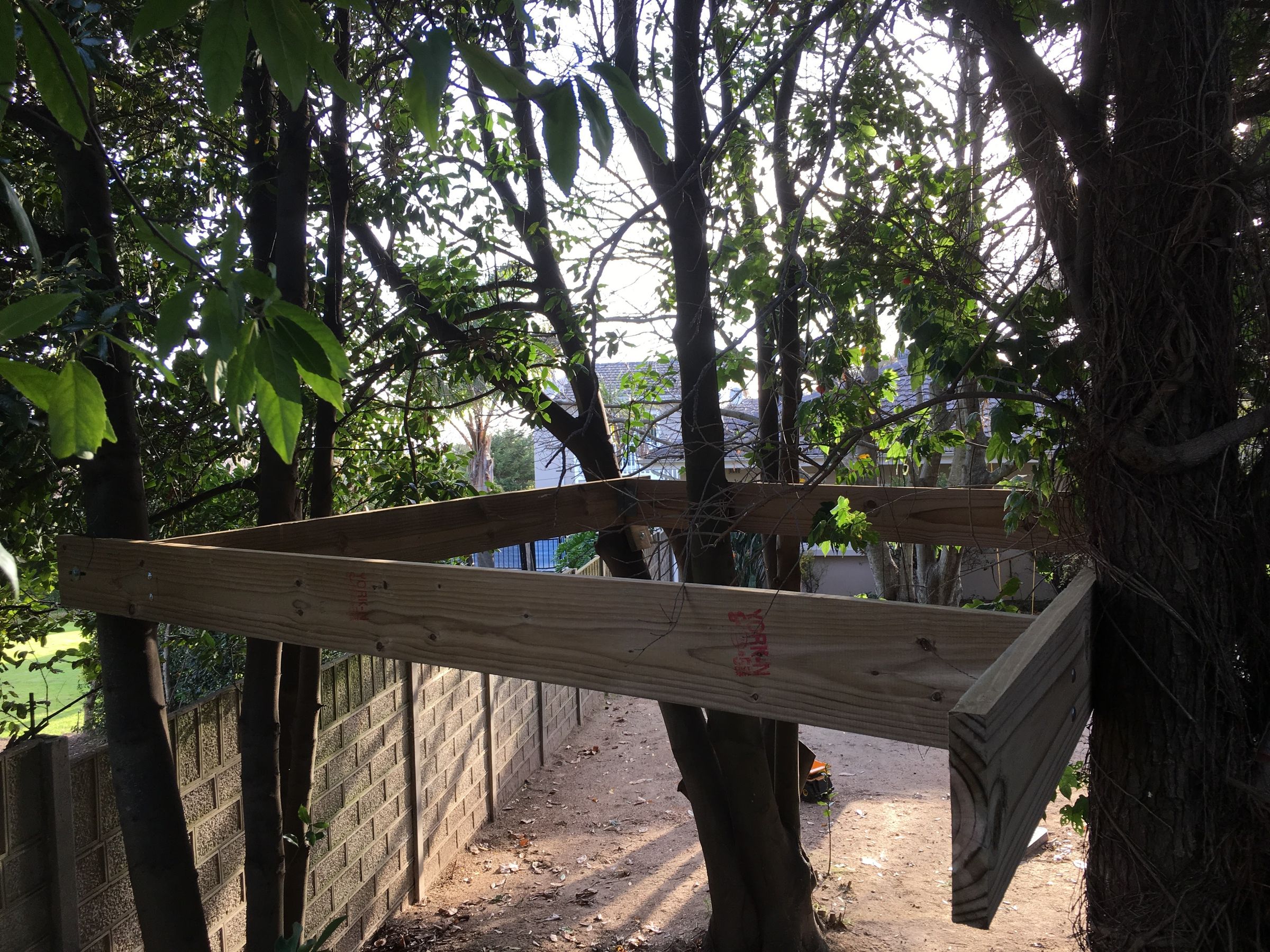 Pallet Tree House : 6 Steps (with Pictures) - Instructables