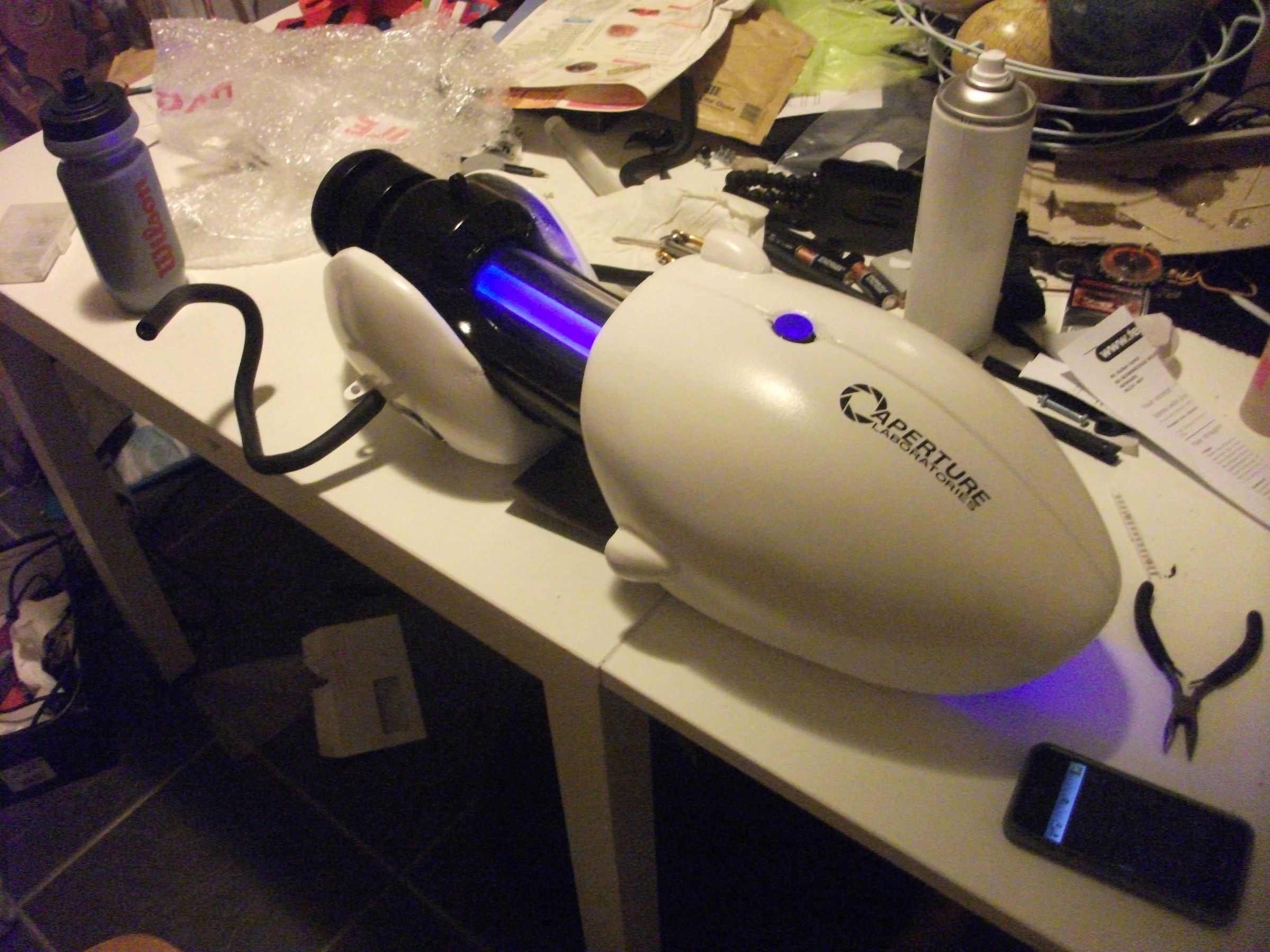 How to Make a Portal Gun. : 10 Steps (with Pictures) - Instructables