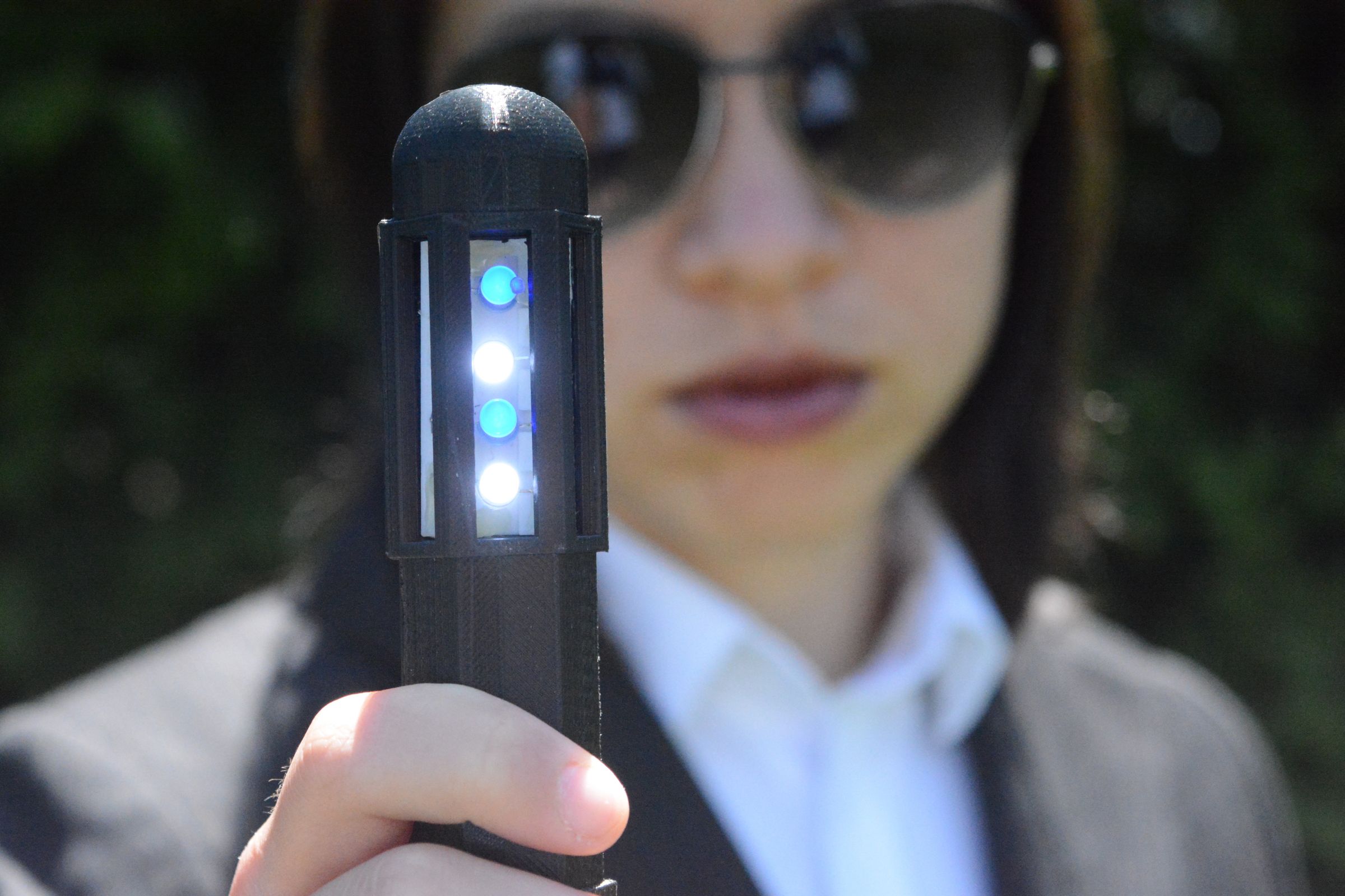 DIY Neuralyzer and Men in Black Costume : 6 Steps (with Pictures ...