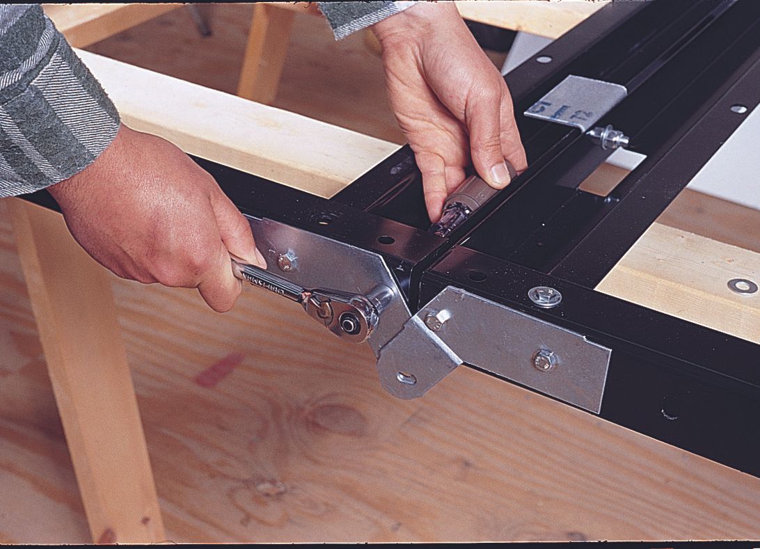 How to Build a Utility Trailer From a Kit : 4 Steps (with Pictures ...