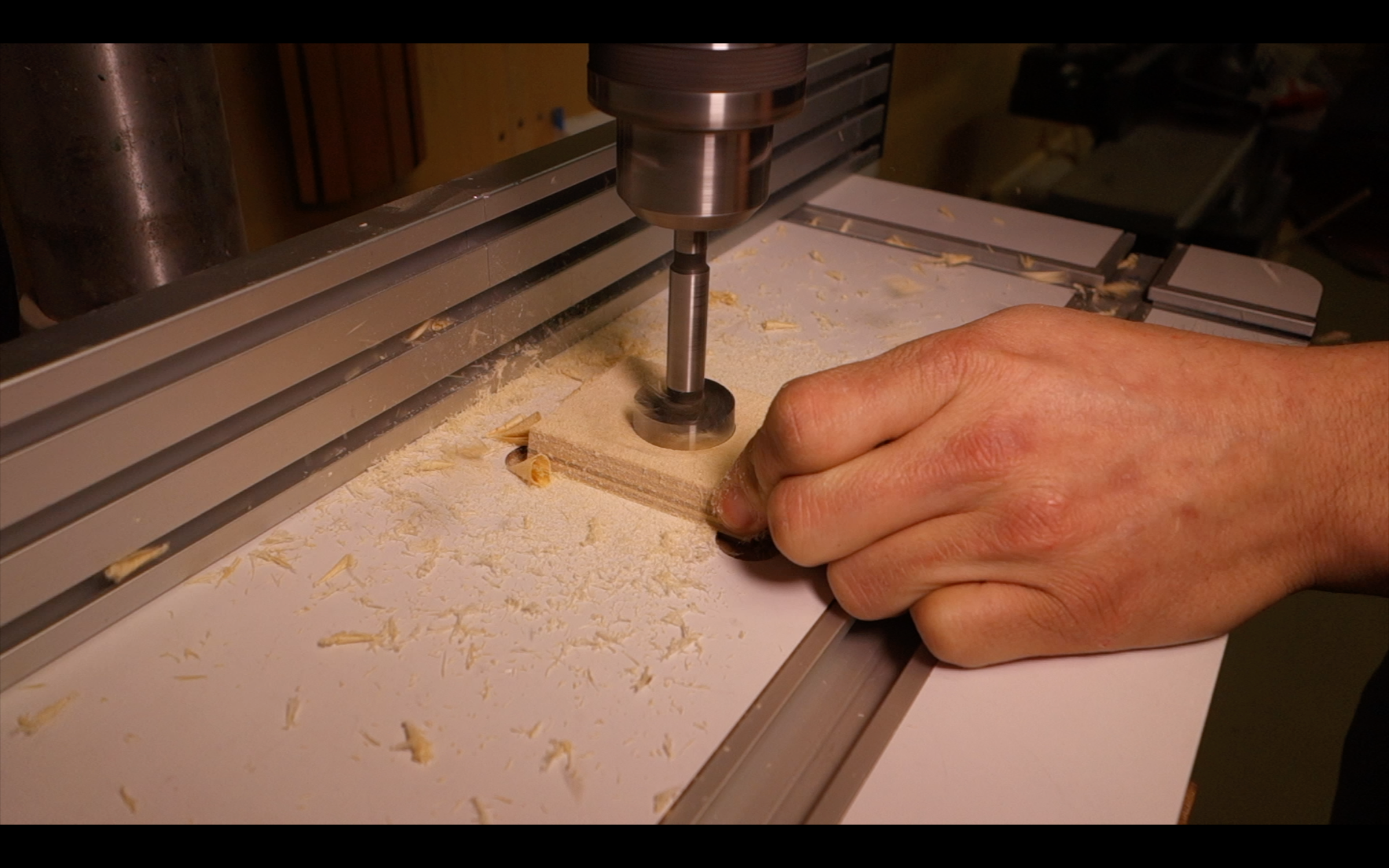 Make It - Adjustable Router Fence : 7 Steps (with Pictures) - Instructables