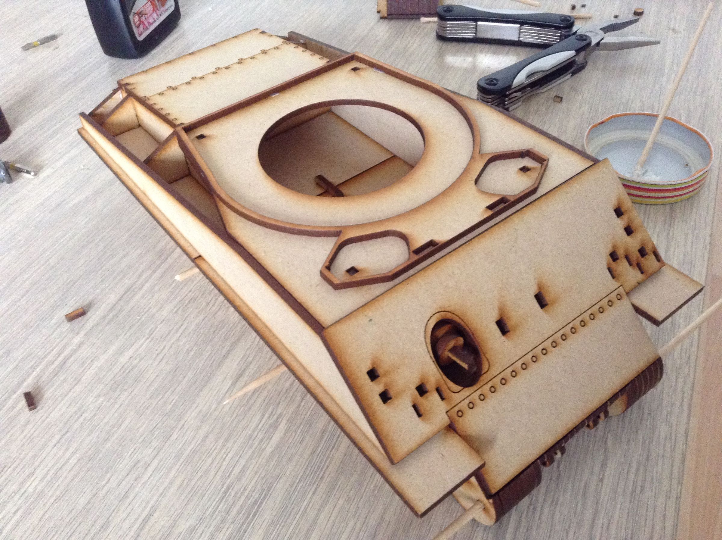 Carter's Lasercut Tank - Sherman : 12 Steps (with Pictures) - Instructables