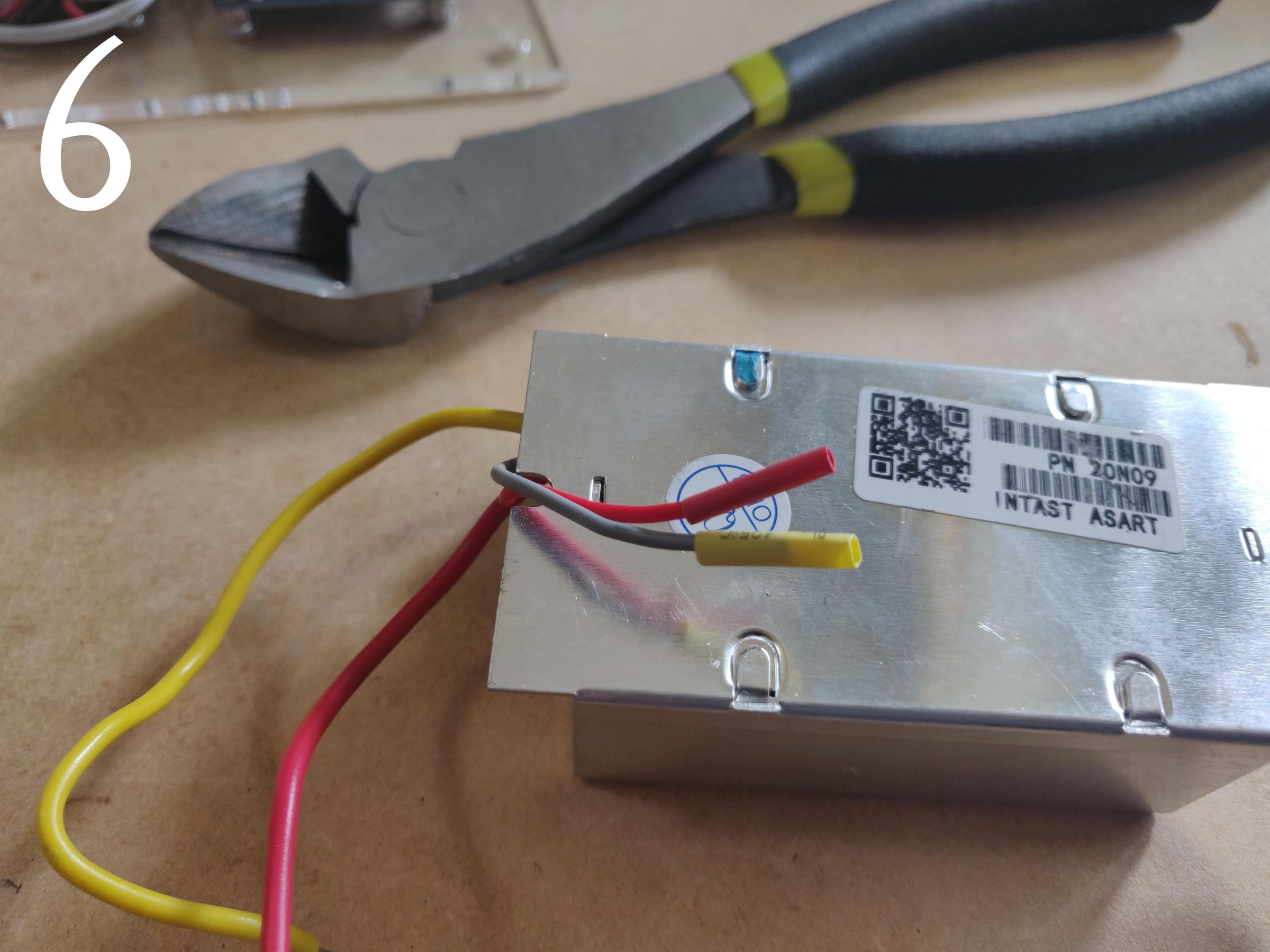 UV Light Trap for Insect Collecting : 8 Steps (with Pictures ...