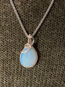 Wire Wrapped Moonstone Pendant : 5 Steps (with Pictures) - Instructables