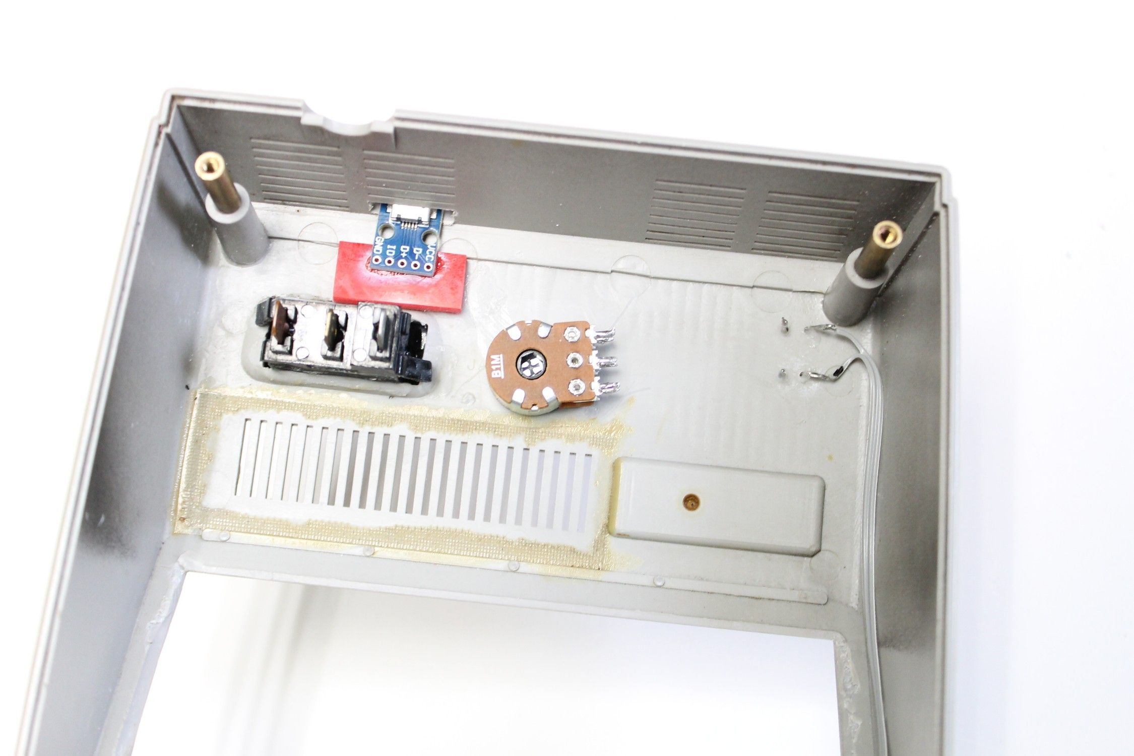 Moog Style Synth : 23 Steps (with Pictures) - Instructables