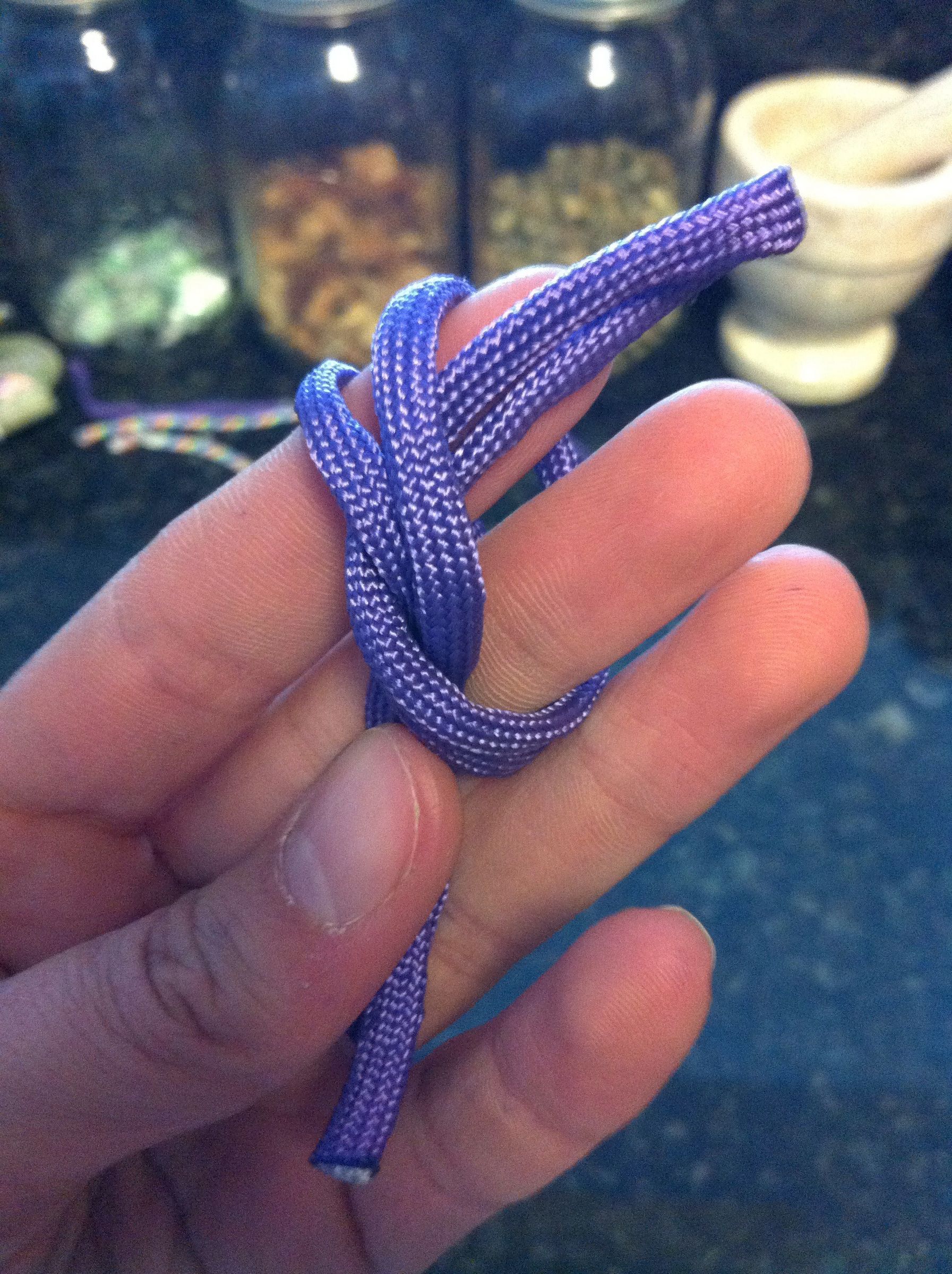 Paracord MAN!! : 7 Steps - Instructables