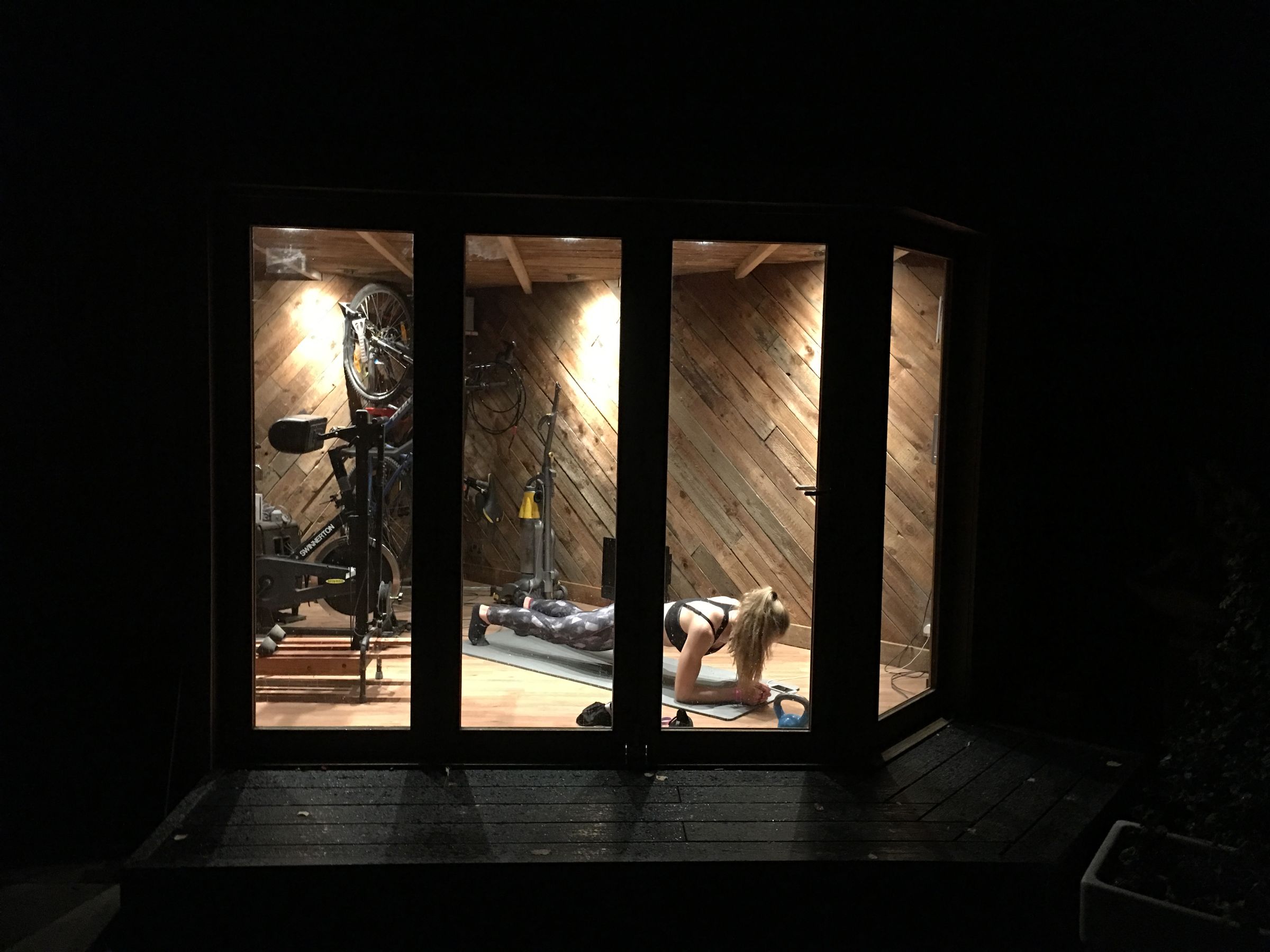 Build a Garden Room : 8 Steps (with Pictures) - Instructables