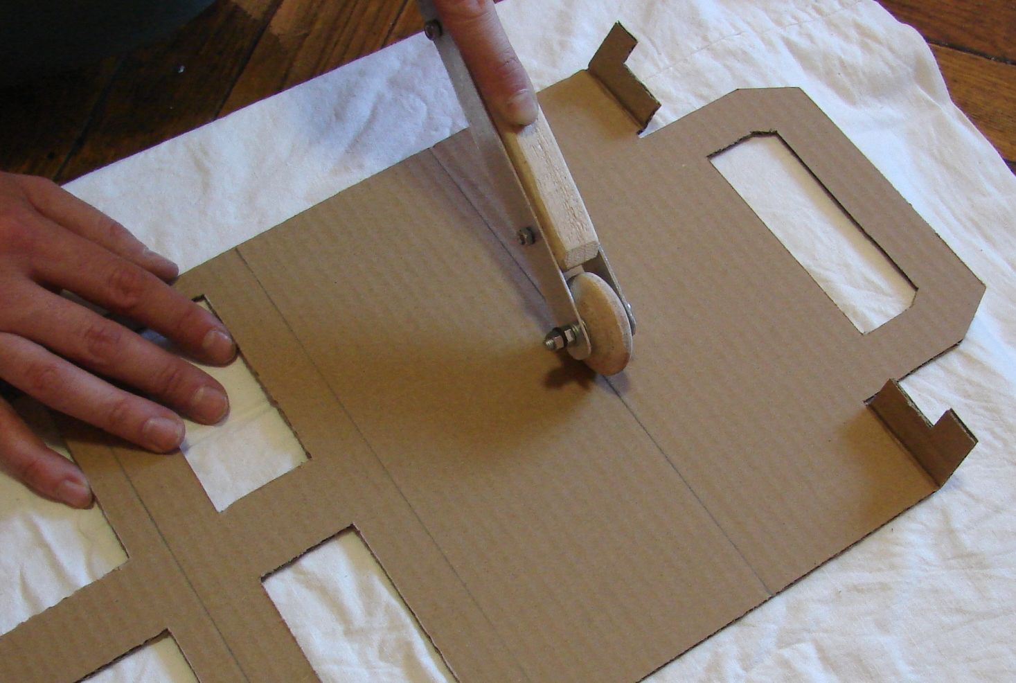 Cardboard Bender : 22 Steps (with Pictures) - Instructables