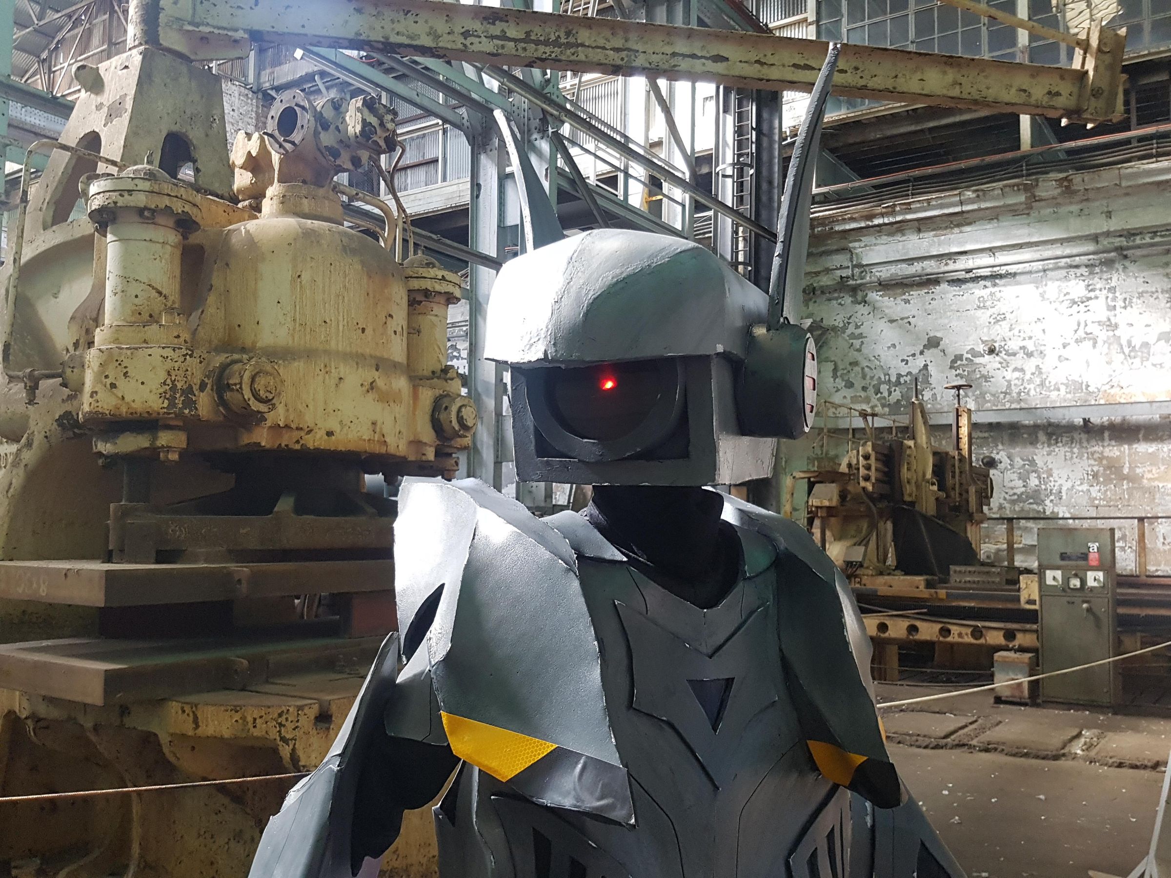 EVA Foam Robot Costume : 16 Steps (with Pictures) - Instructables