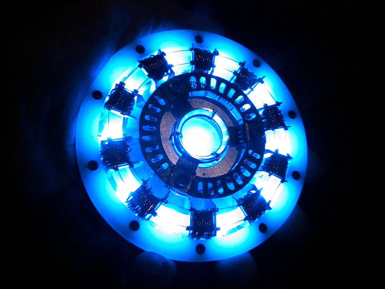 Make an Iron Man Arc Reactor : 6 Steps (with Pictures) - Instructables