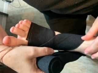 How to Wrap an Ace Bandage : 12 Steps - Instructables