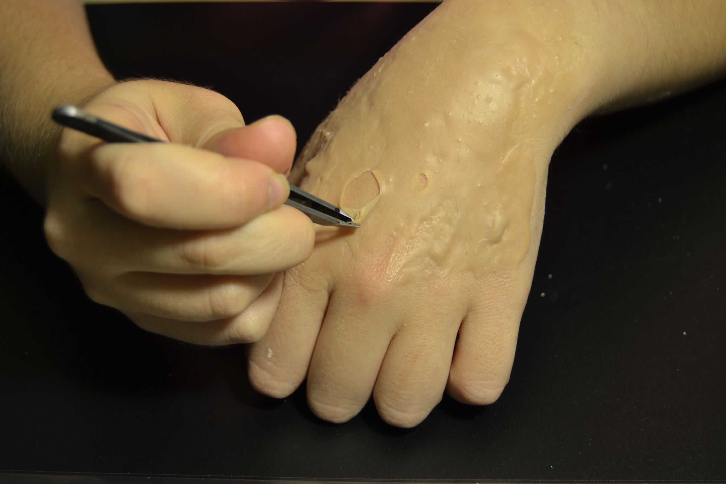 Fake Burned Skin : 4 Steps (with Pictures) - Instructables