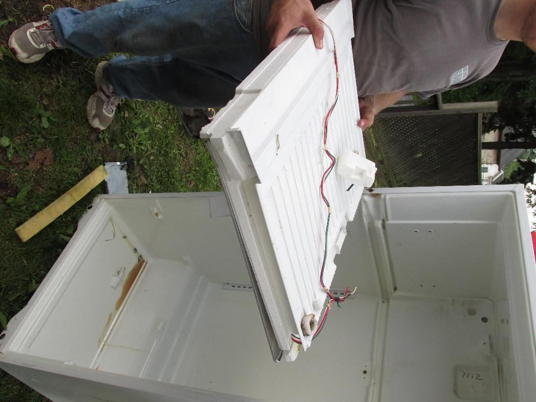 Awesome Rustic Cooler From Broken Refrigerator and Pallets : 11 Steps ...
