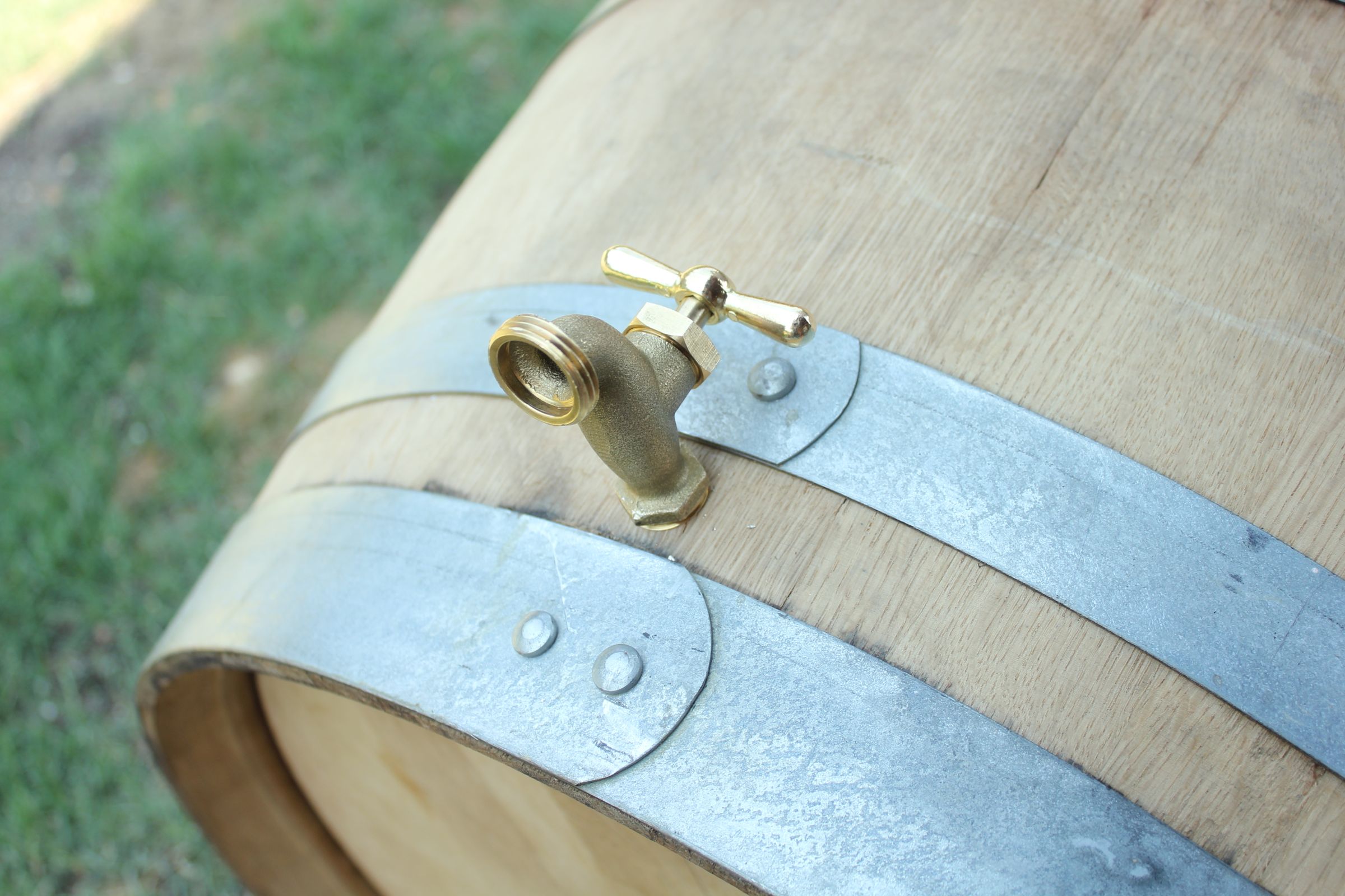 Rustic Rain Barrel : 7 Steps (with Pictures) - Instructables