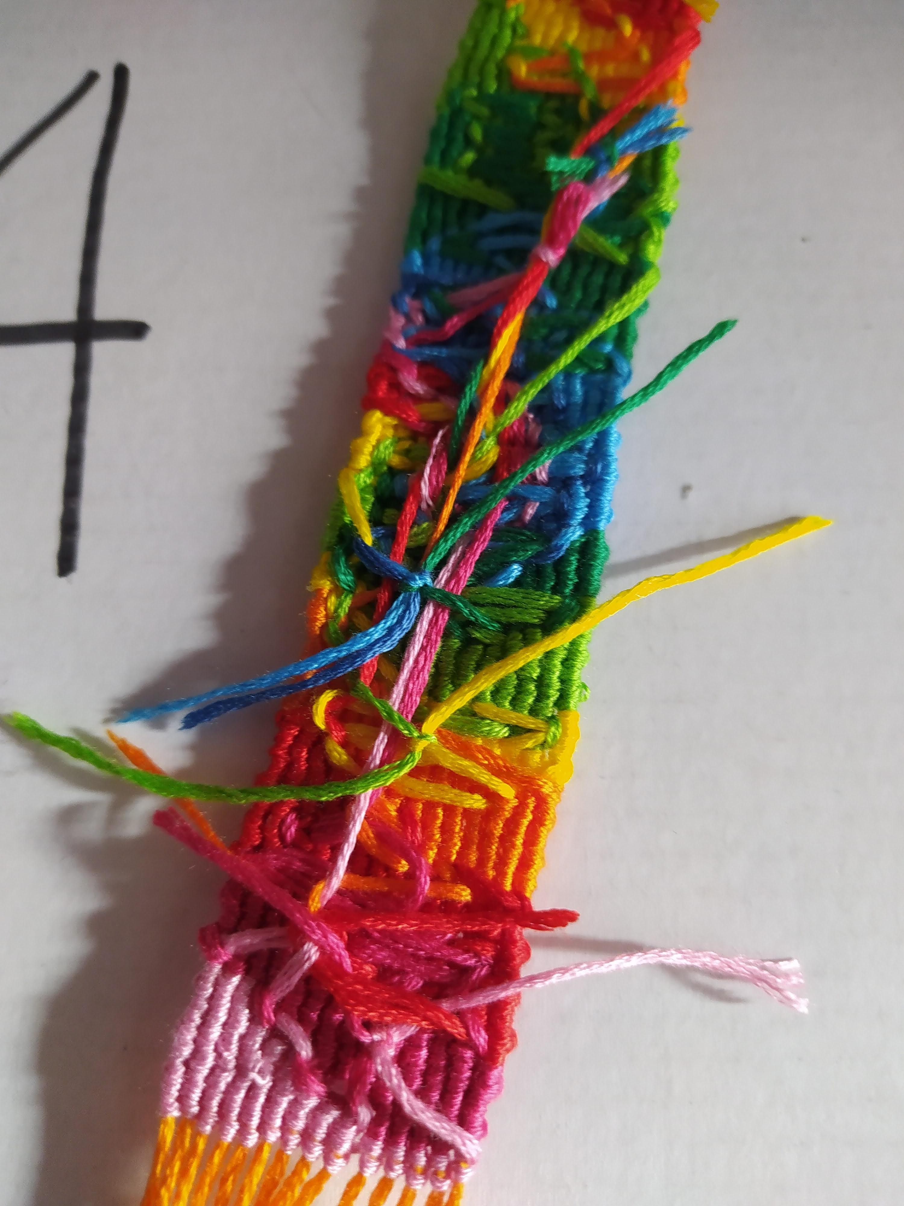 Alpha Pattern Macrame Bracelet: Spiral Tie Dye : 18 Steps (with ...